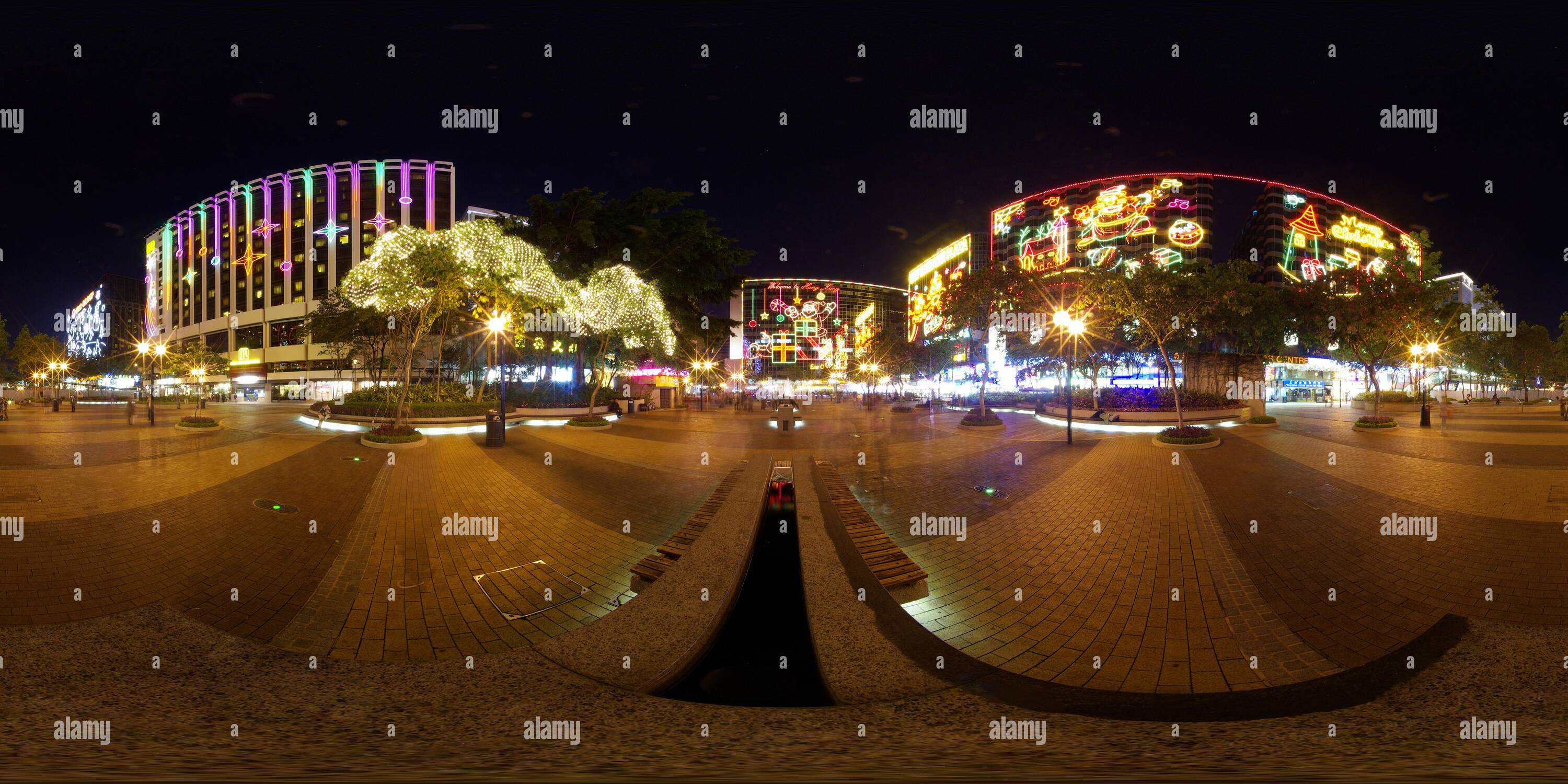 360° view of Tsim Sha Tsui East Christmas Lightings 2009 - Alamy