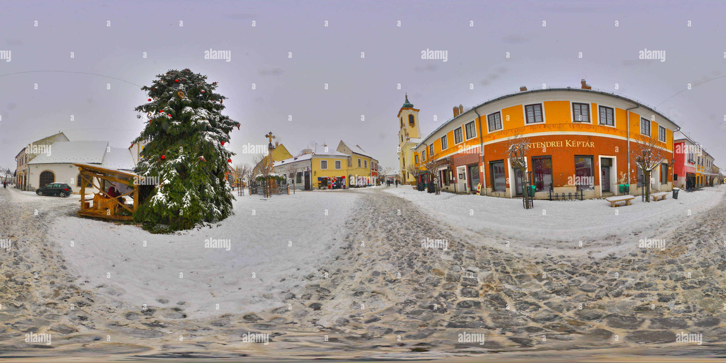 360° view of main square szentendre hungary - Alamy
