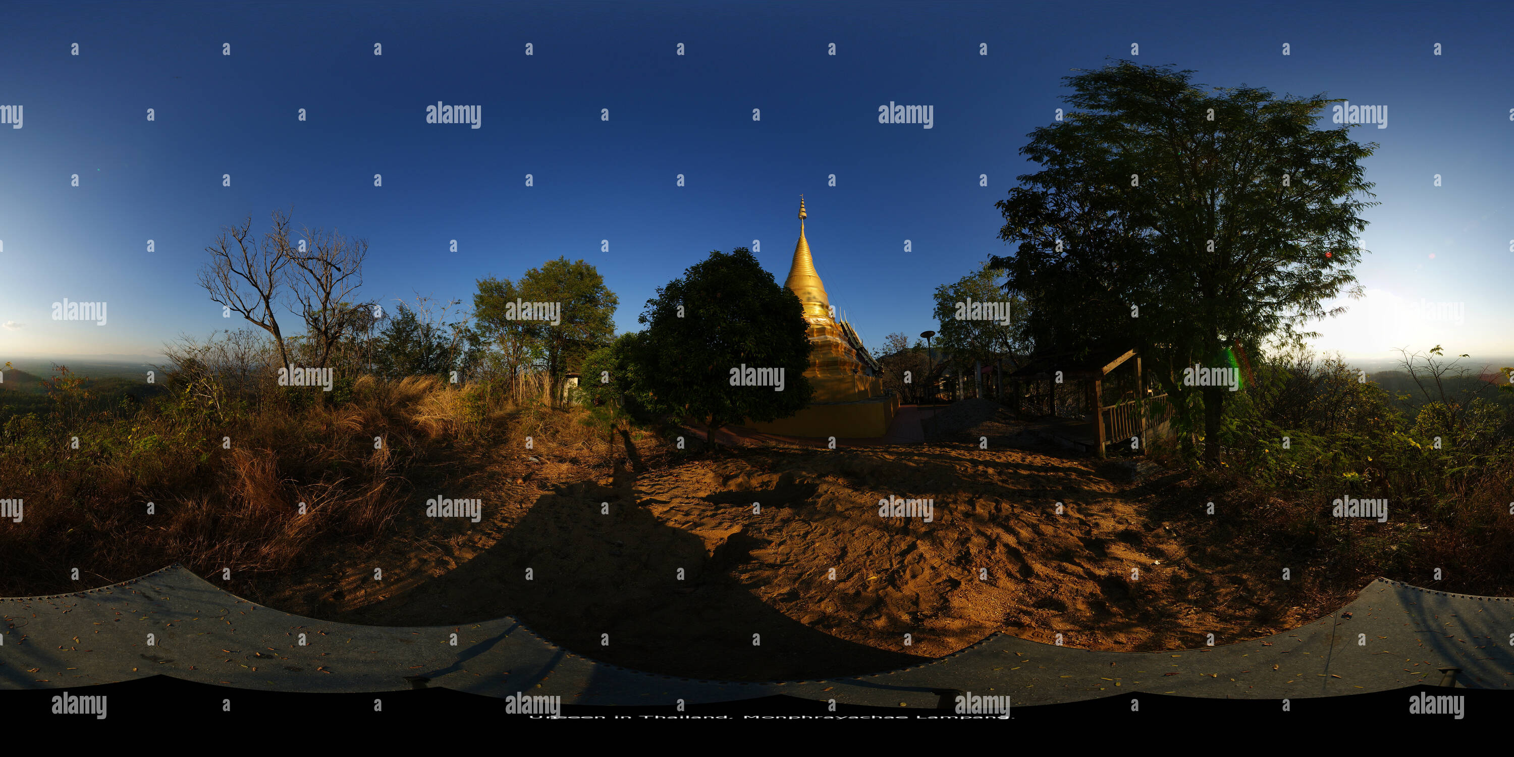 360° view of Wat Mon Phraya Chae - Alamy