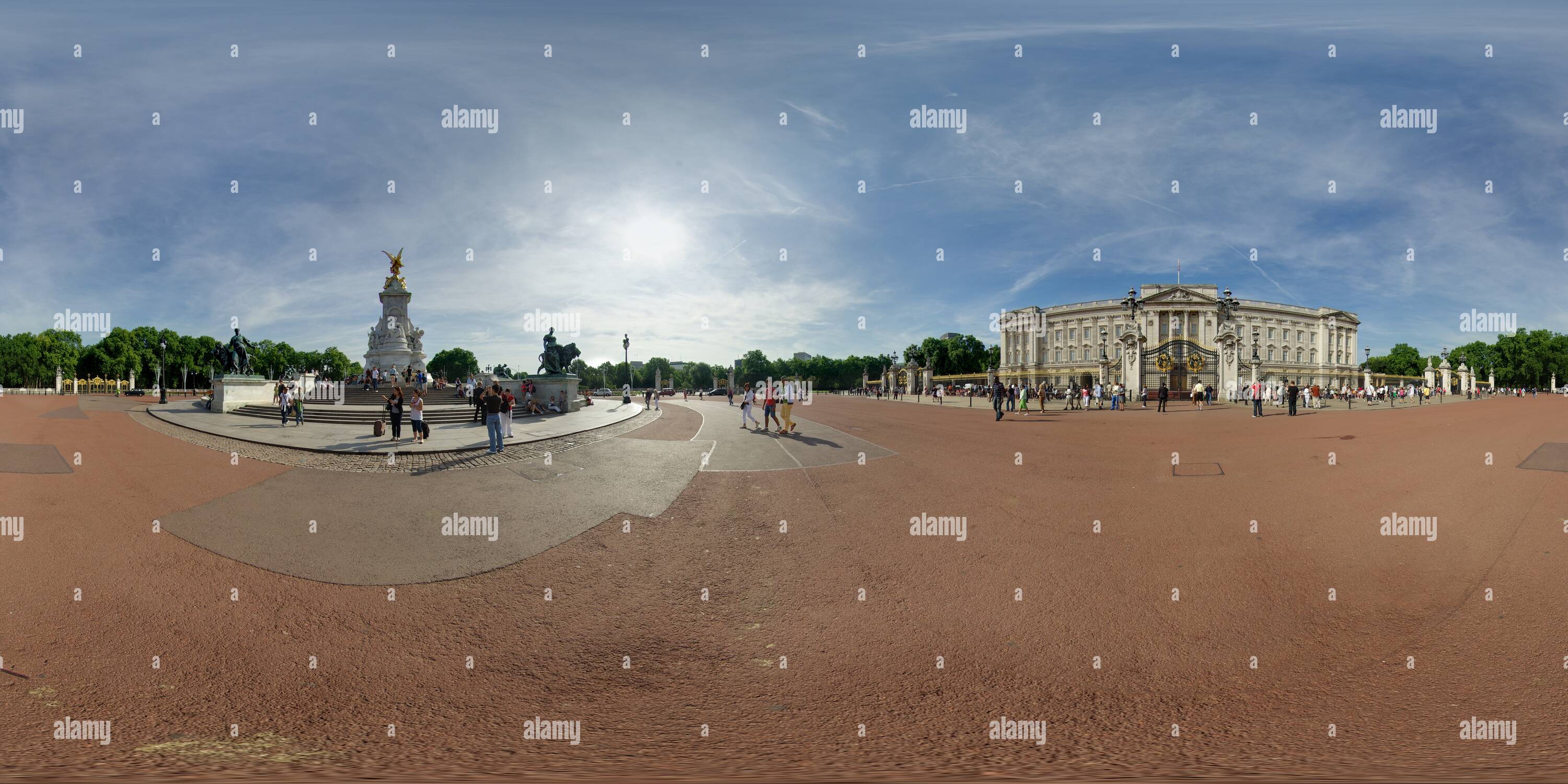 360° view of Buckingham Palace & Victoria Memorial - Alamy