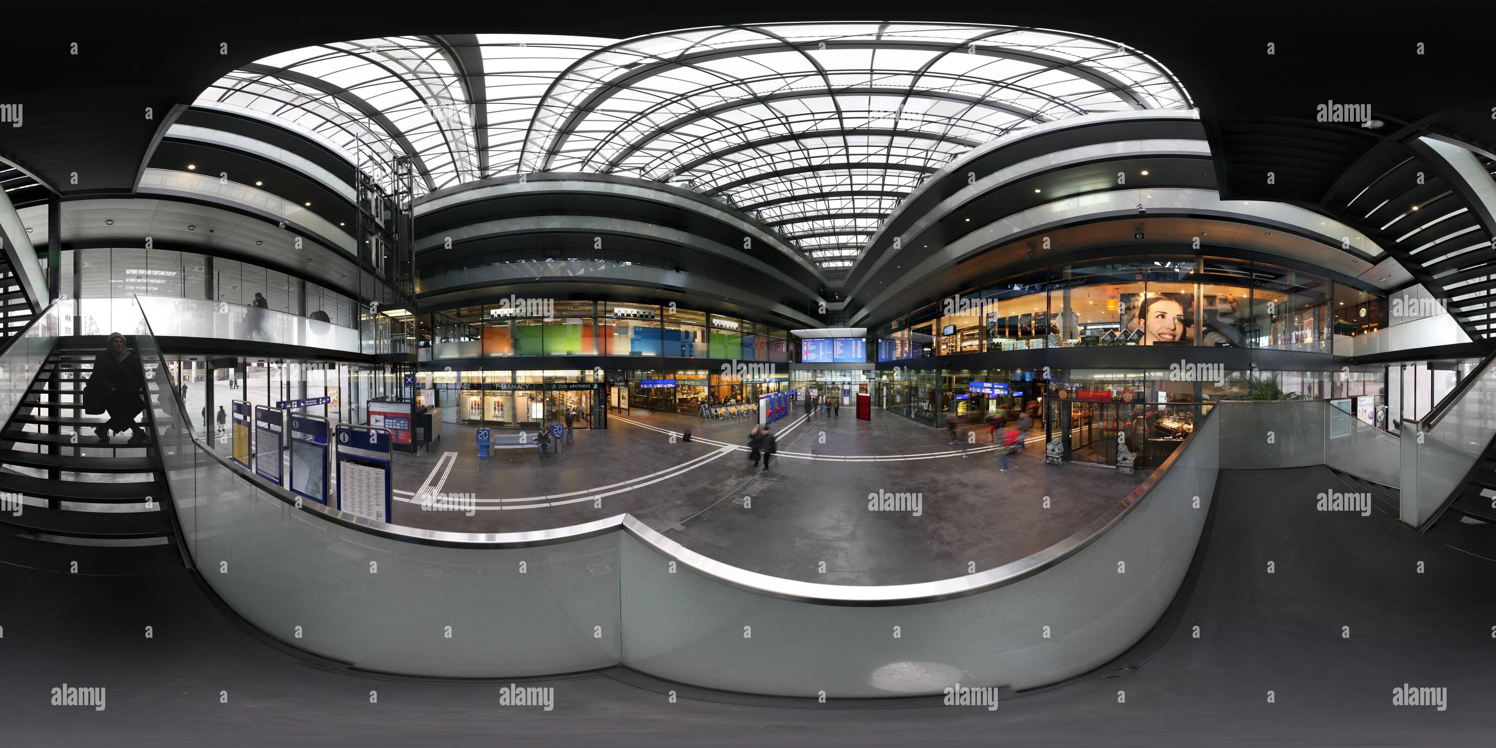 360° view of Zug train station - Alamy