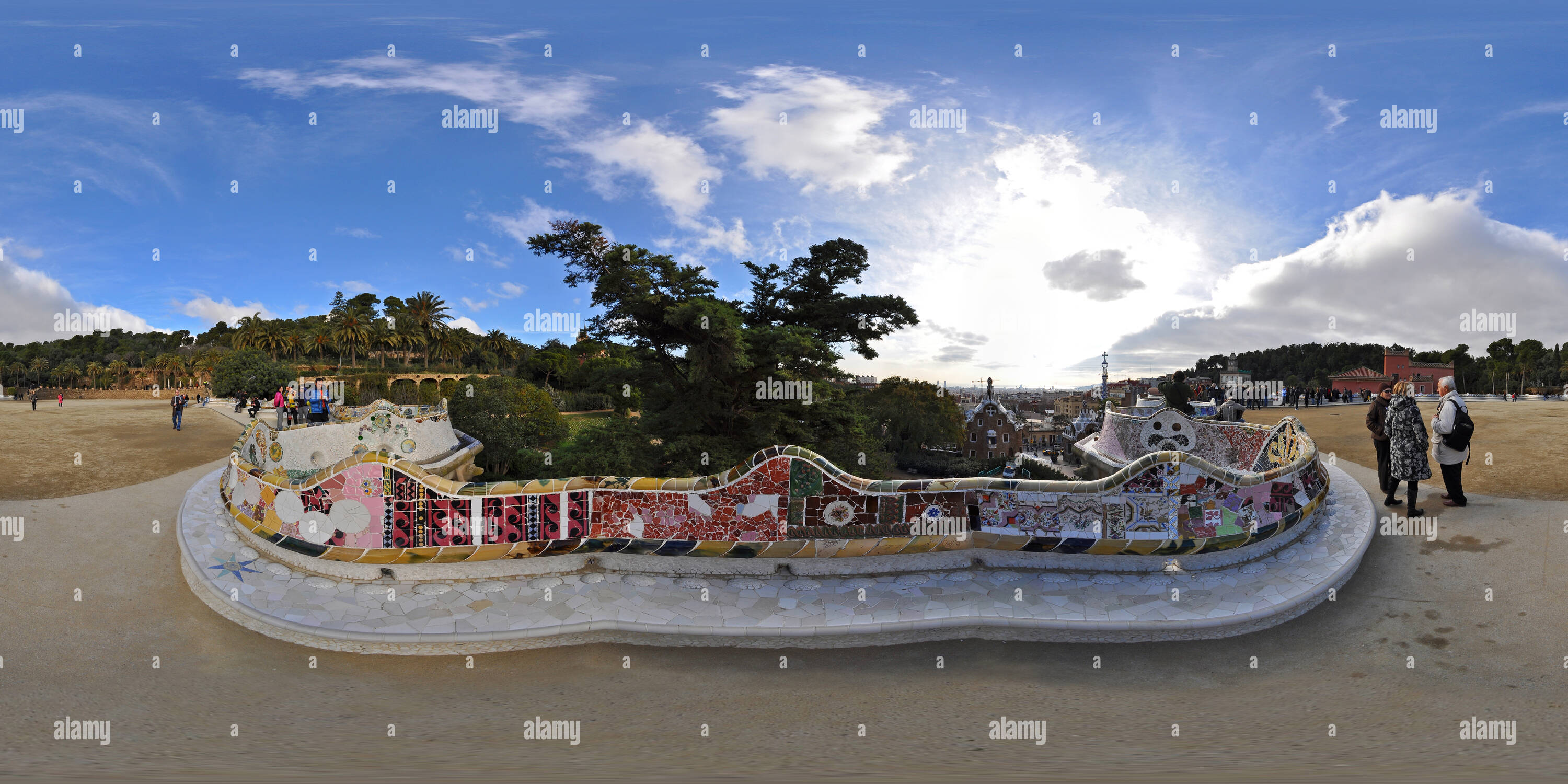 360° view of Parc Güell, Serpentine Bench - Alamy