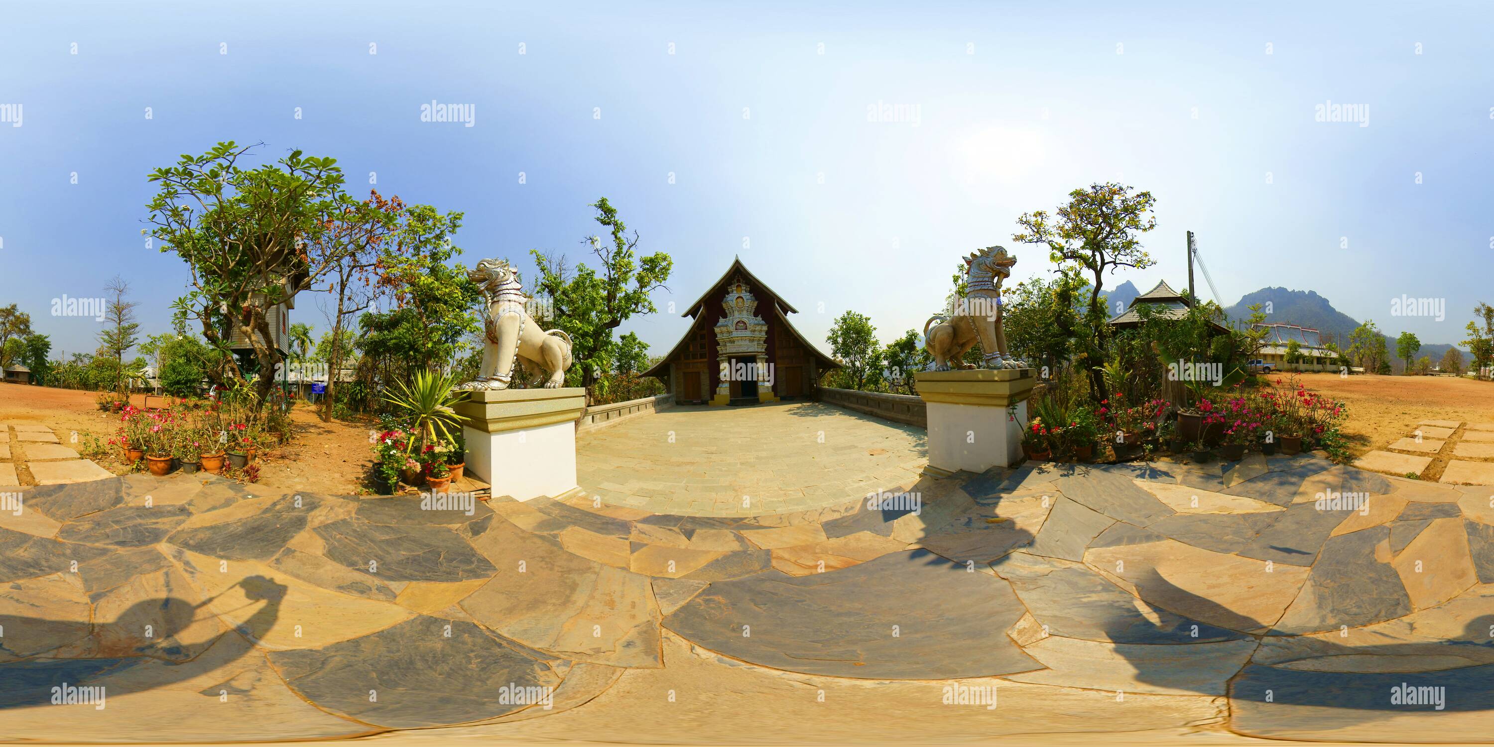 360° view of Wat Cha Lerm Prakiet 6 - Alamy