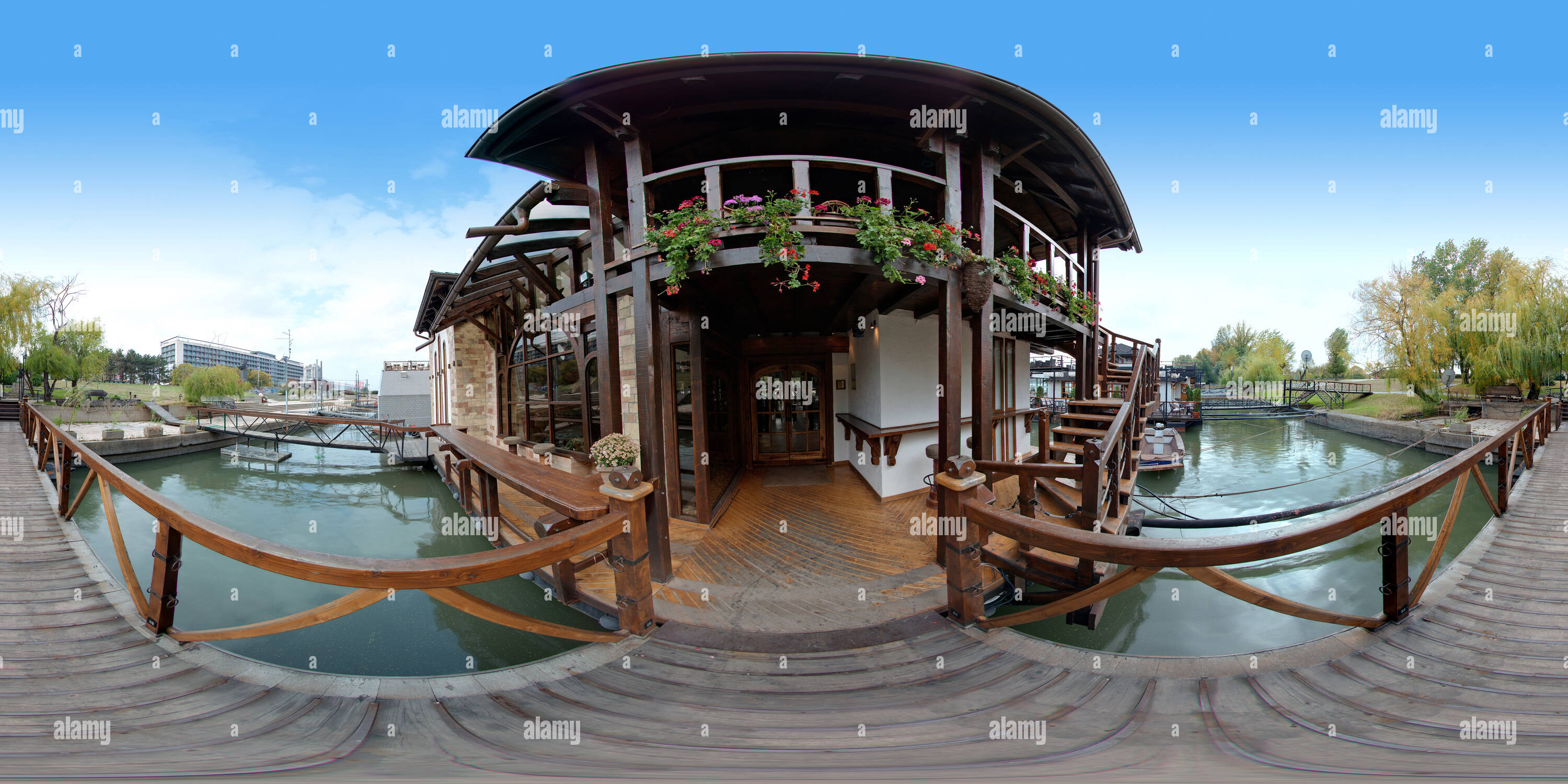 360° view of Bahus Splav Restoran Club 18 - Alamy
