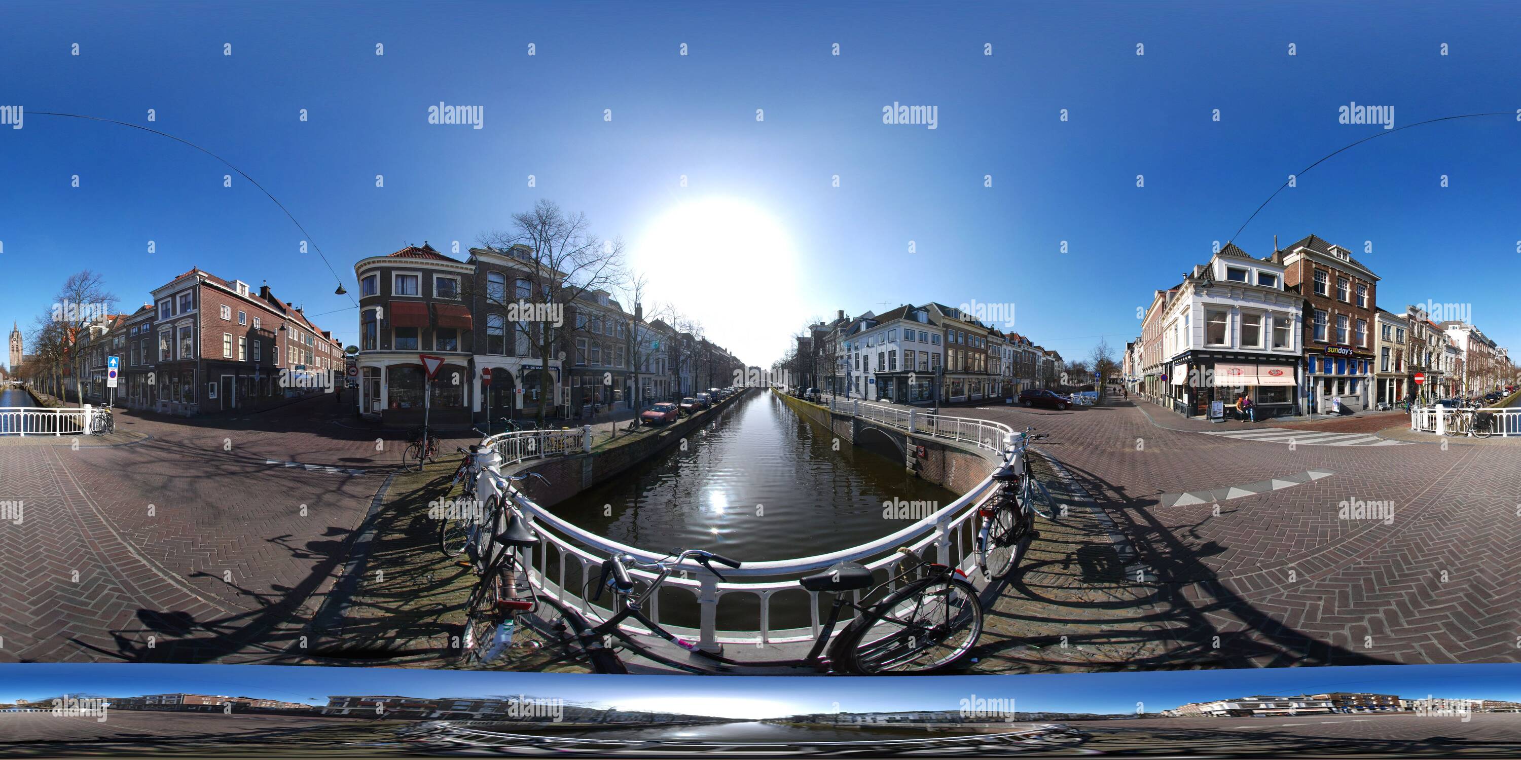 360° view of Delft Oude Delft Bridge - Alamy