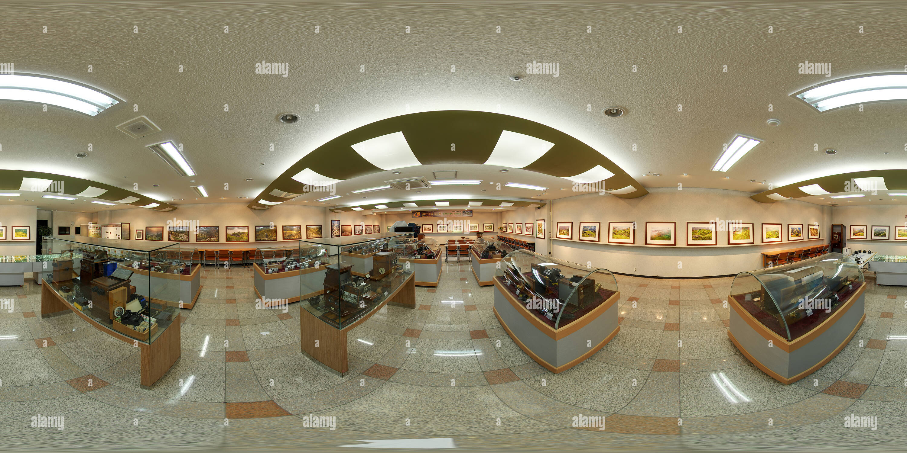 360° view of Stereo Camera exhibition, Korea Camera Museum - Alamy