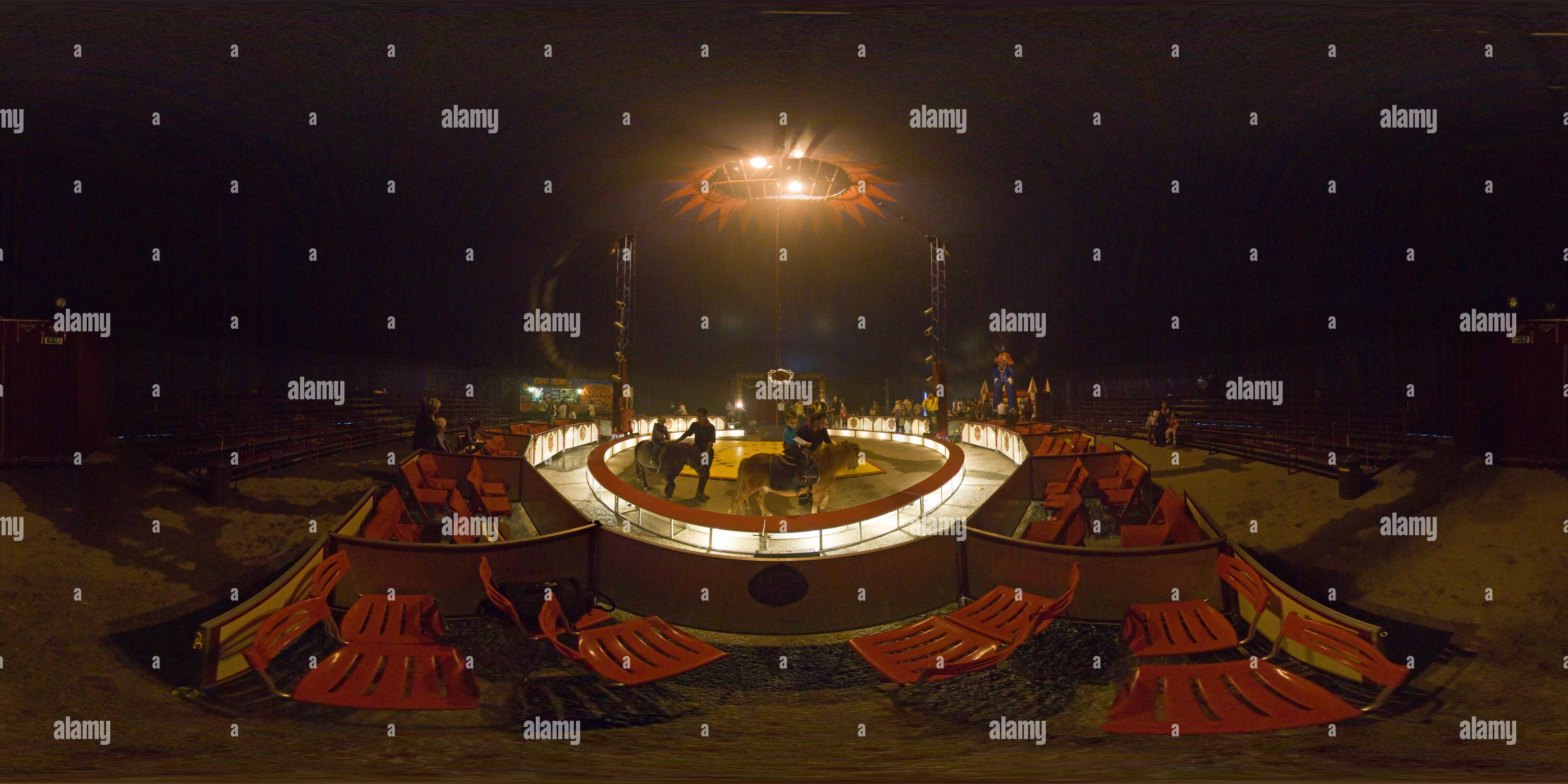 Romanza hi-res stock photography and images - Alamy