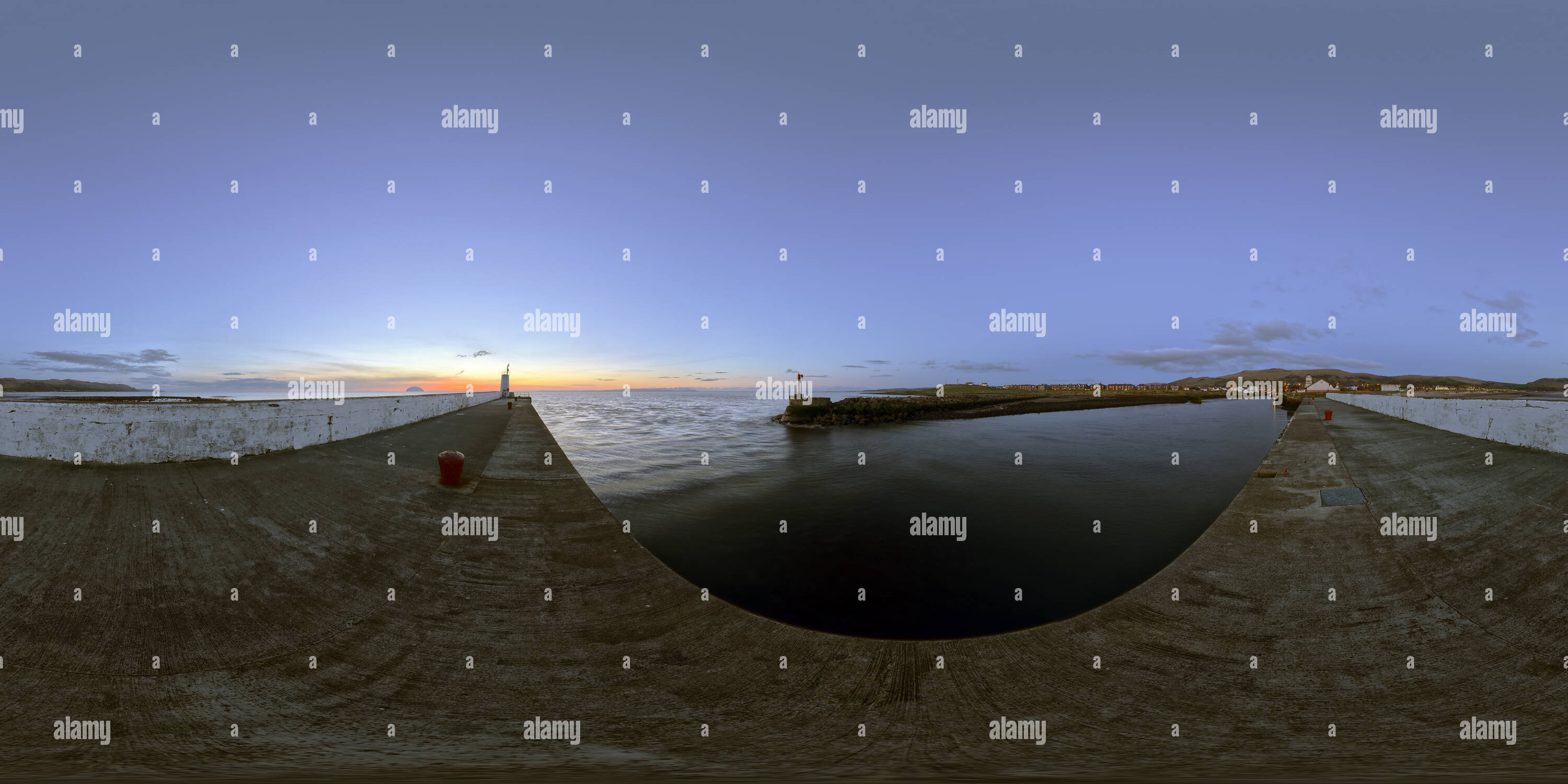 Girvan sunset hi-res stock photography and images - Alamy