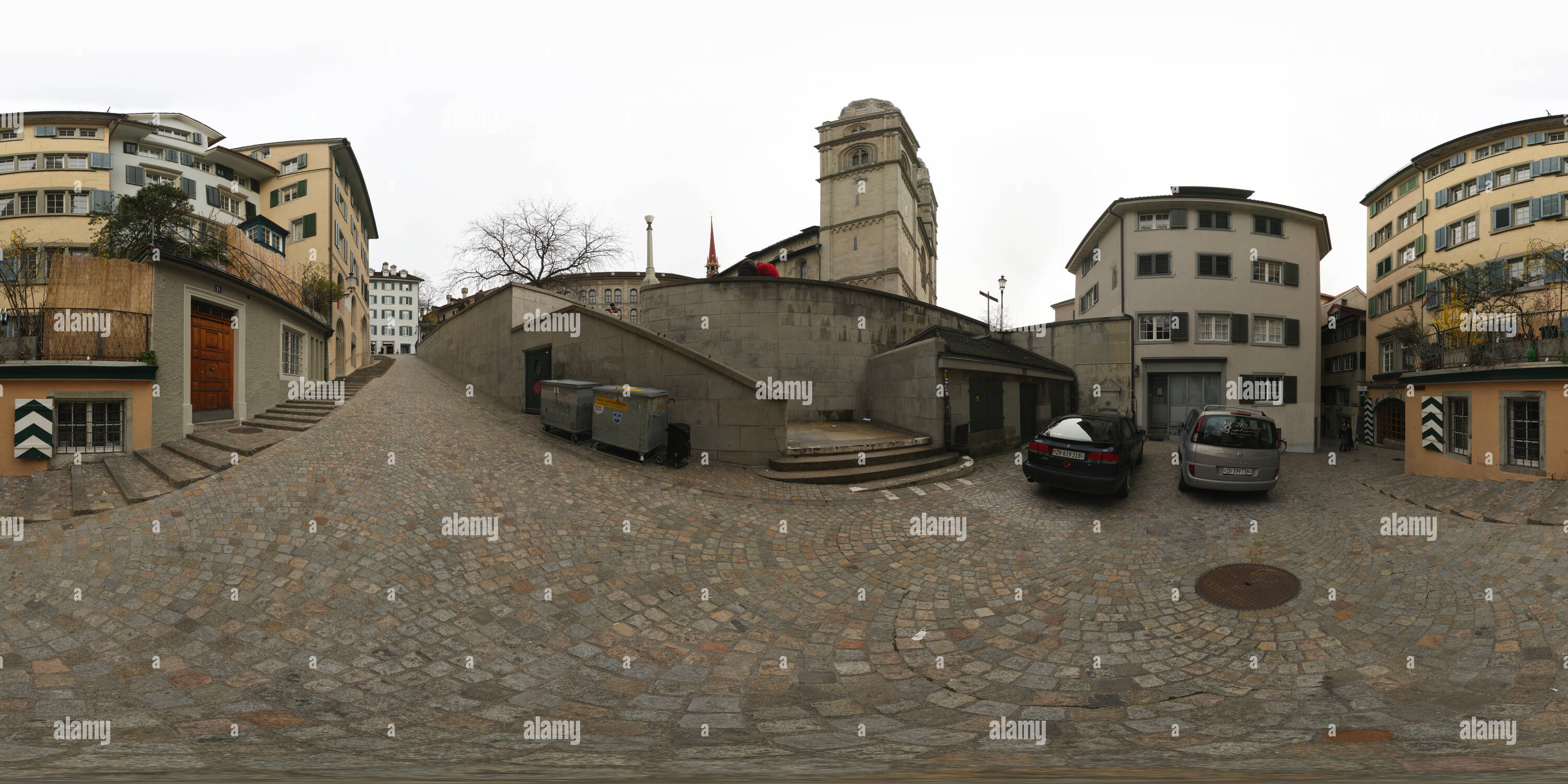 360° view of Grossmunster from a side alley - Alamy
