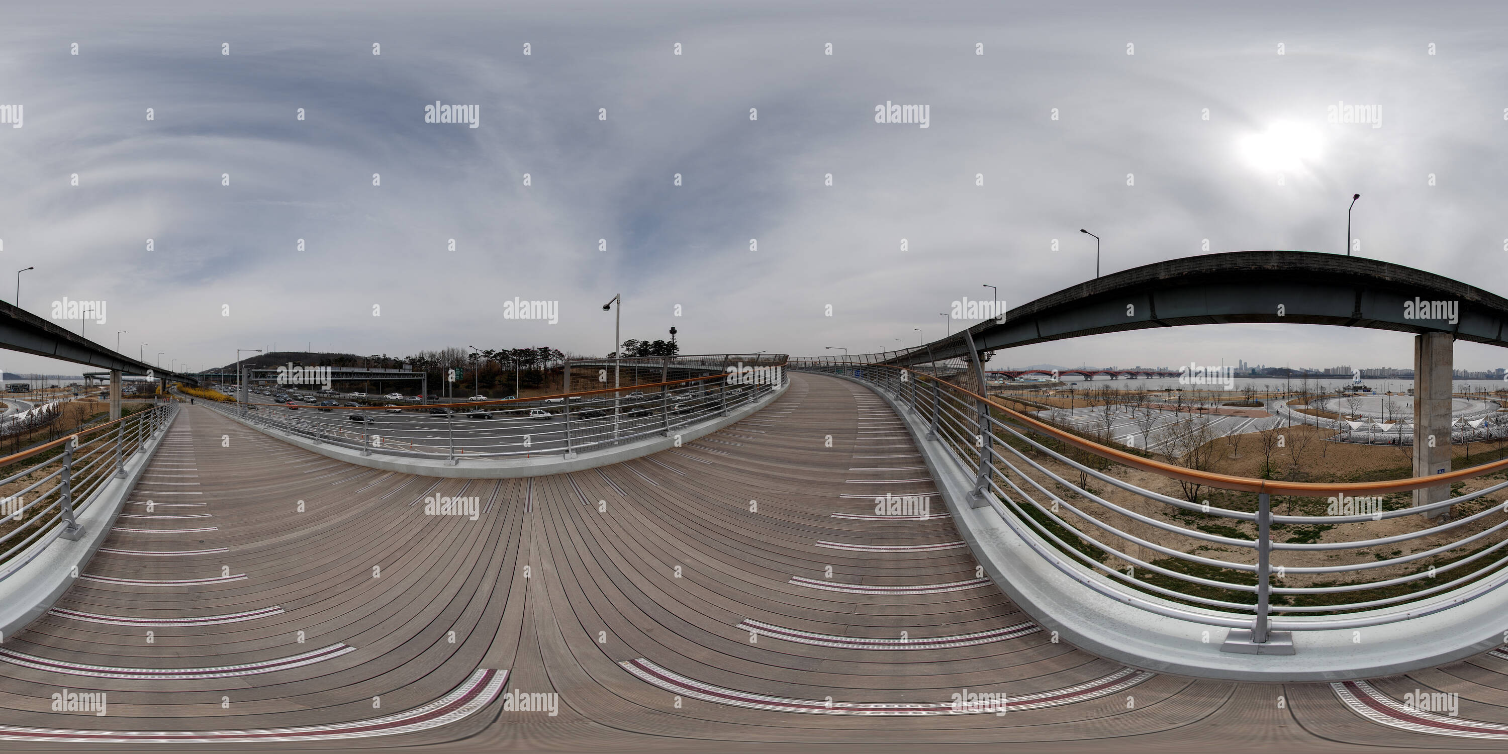 360° view of A pedestrian overpass from Worldcup park to Han River - Alamy