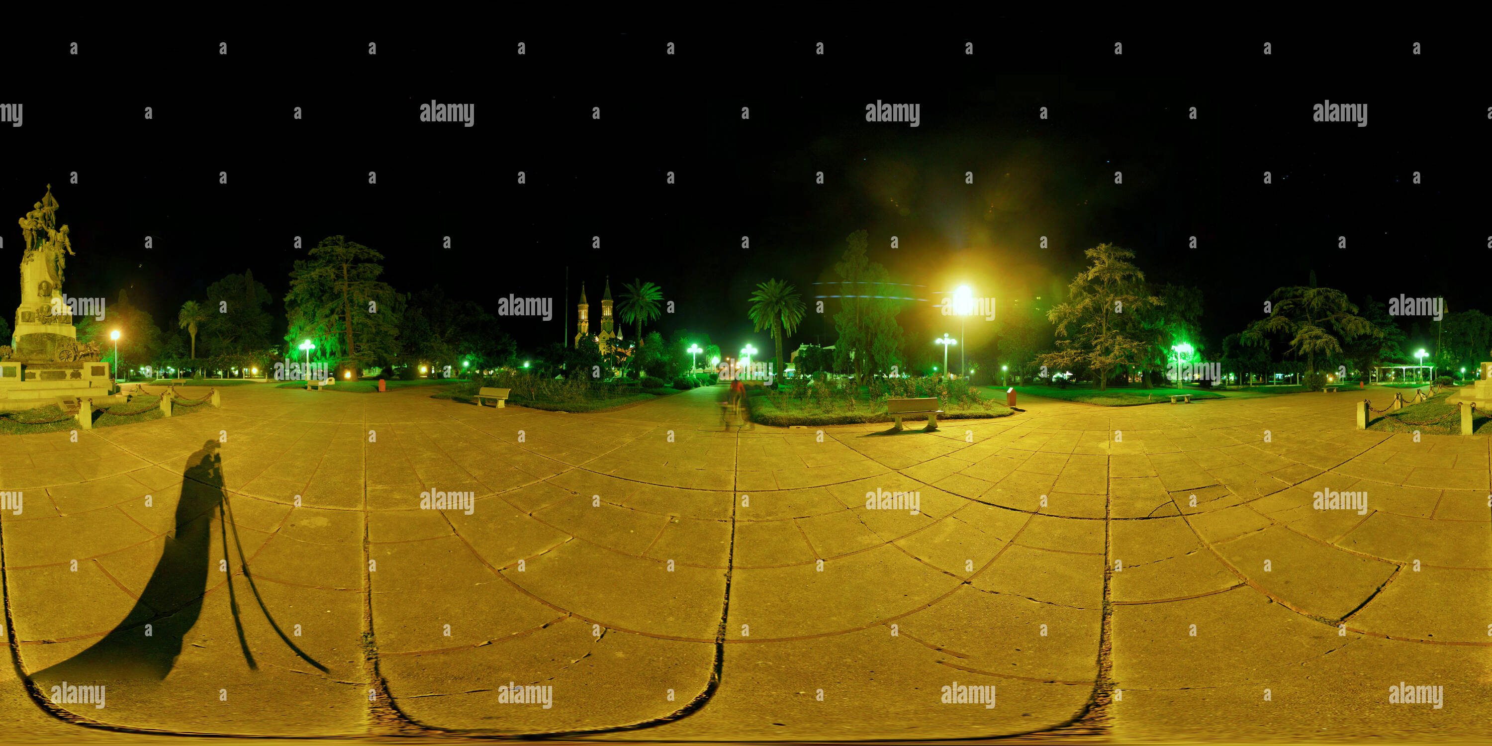 360° view of Night view of San Martin Square, in Esperanza, Santa Fe ...
