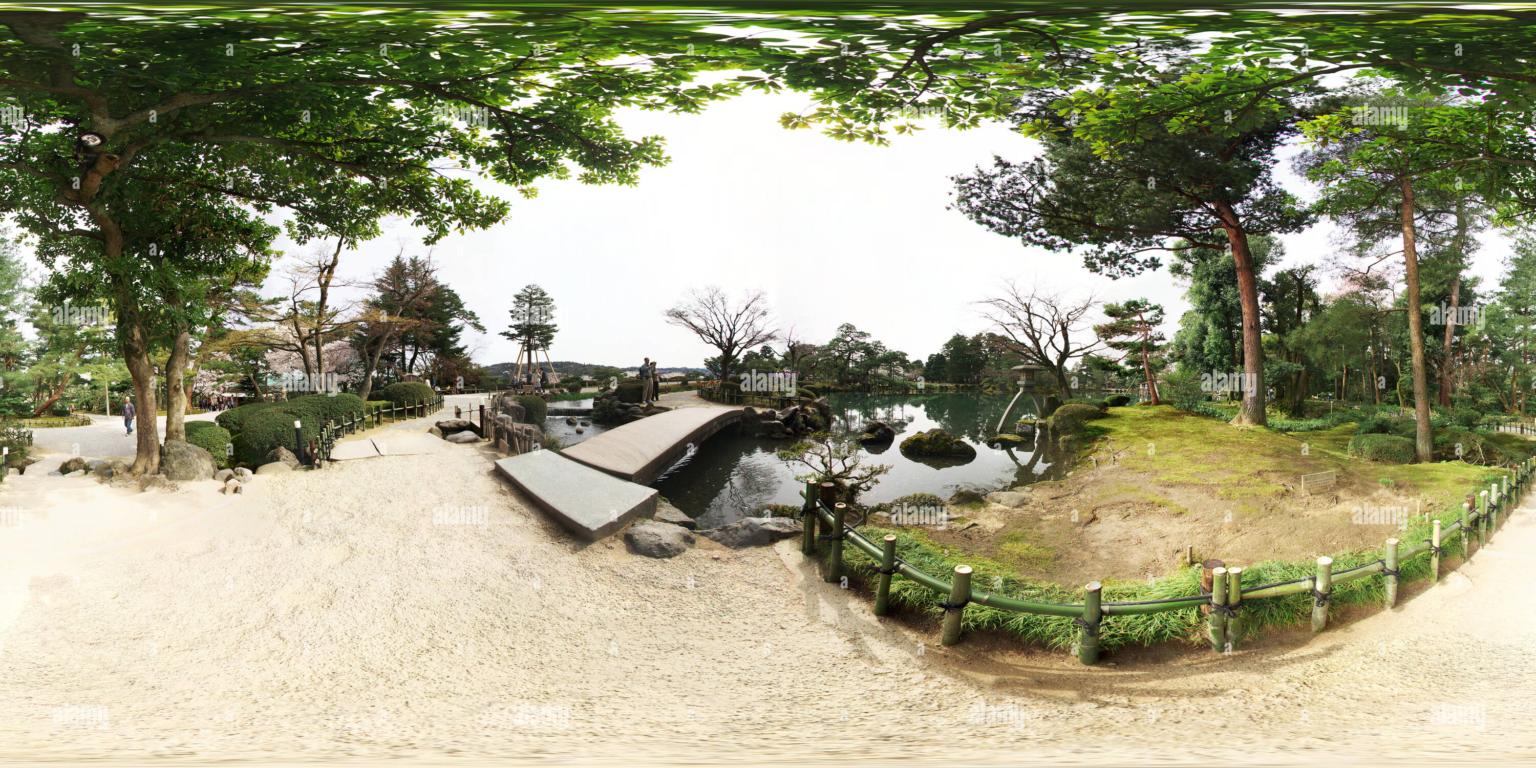 360° view of Kenroku-en Garden, Kotoji Stone Lantern - Alamy