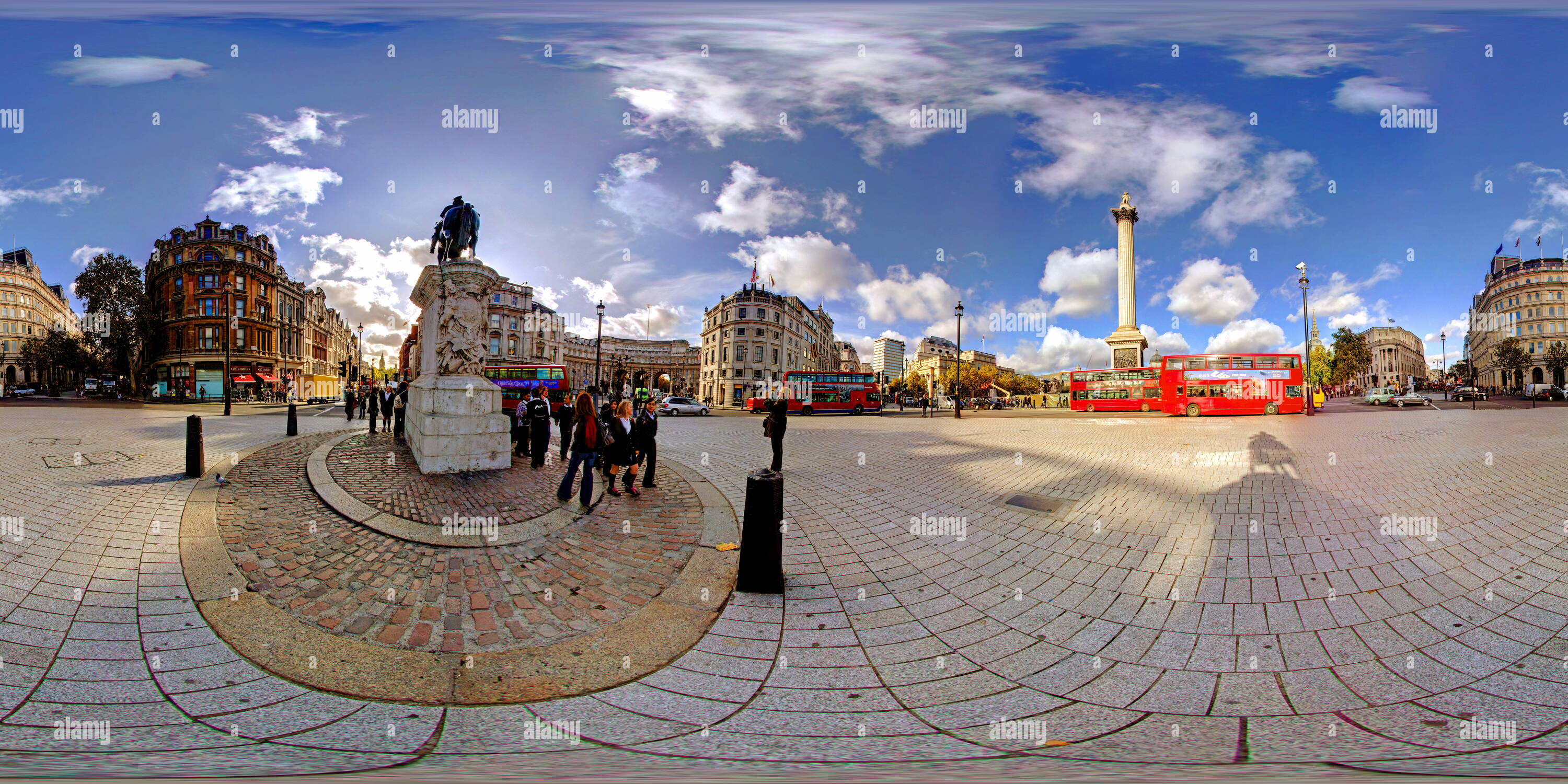 360° view of Trafalgar Square - London - UK - Alamy