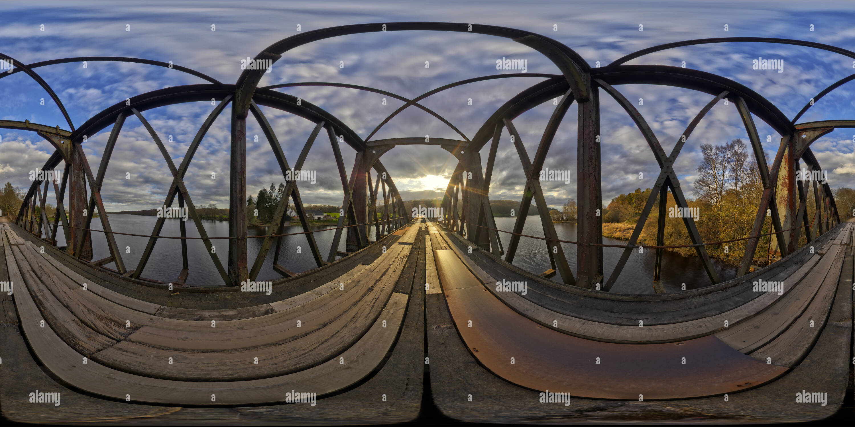 360° view of Loch Ken Bridge - Alamy