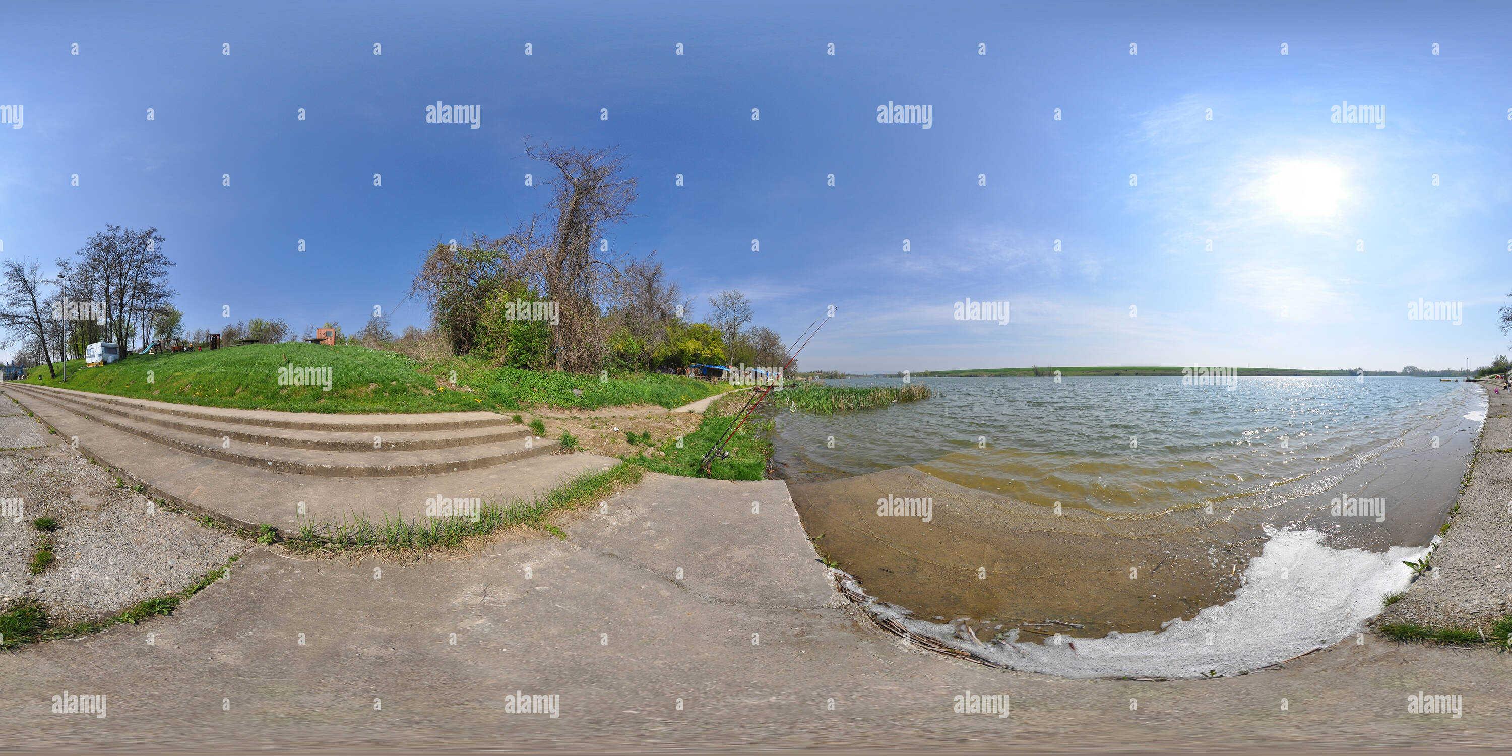 360° view of Borkovacko jezero, plaza - Alamy