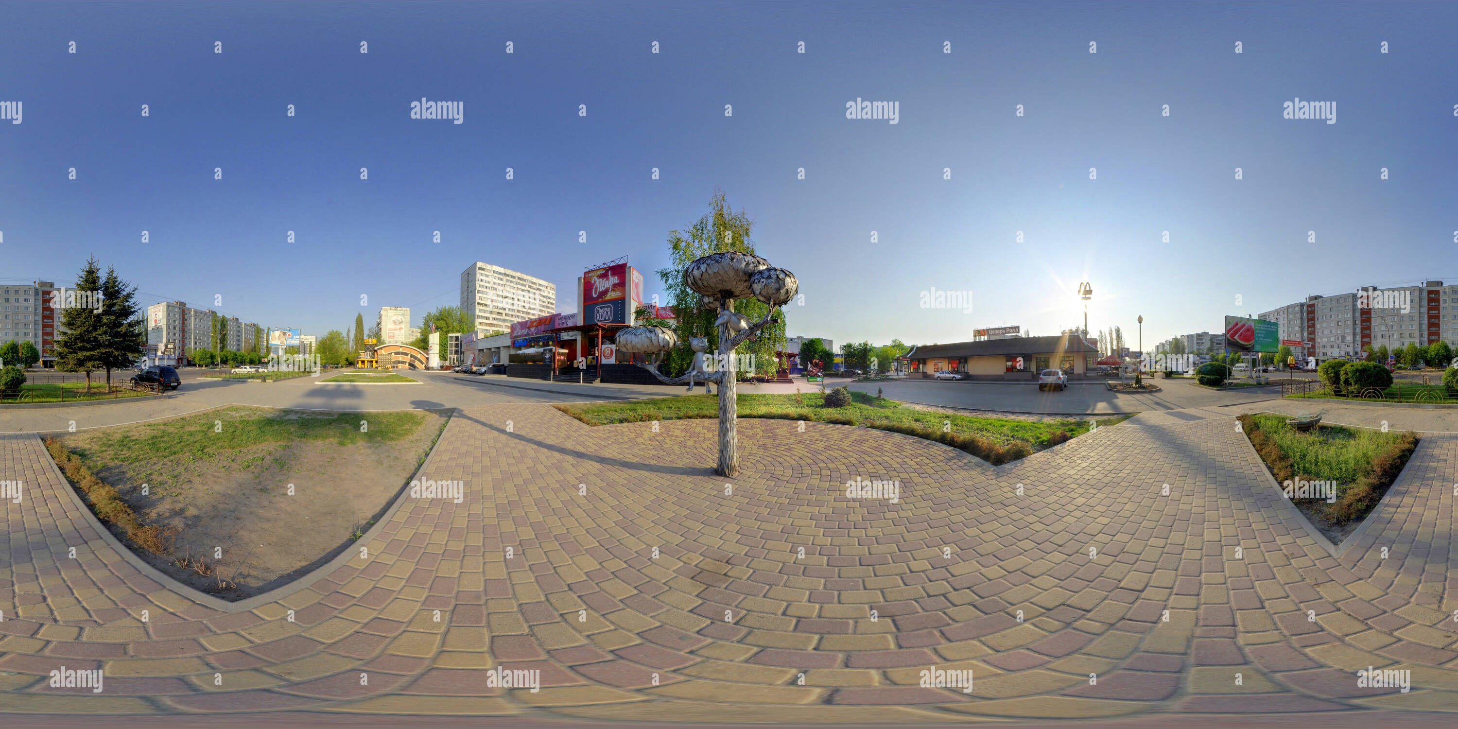 360° view of The Kitten from the Lizyukov street in spring - Alamy