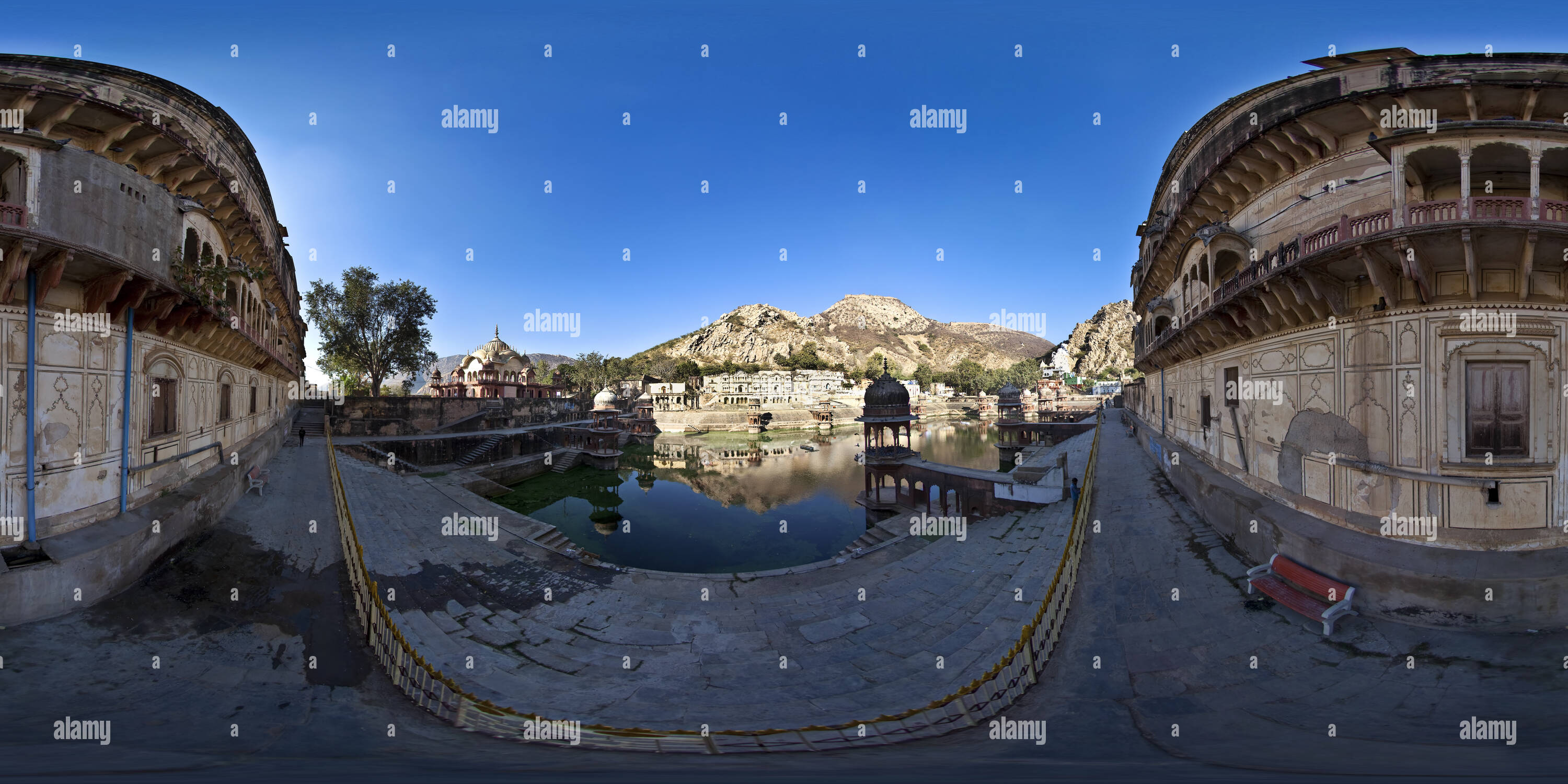 360° view of Sagar Lake behind the City Palace in Alwar - Alamy