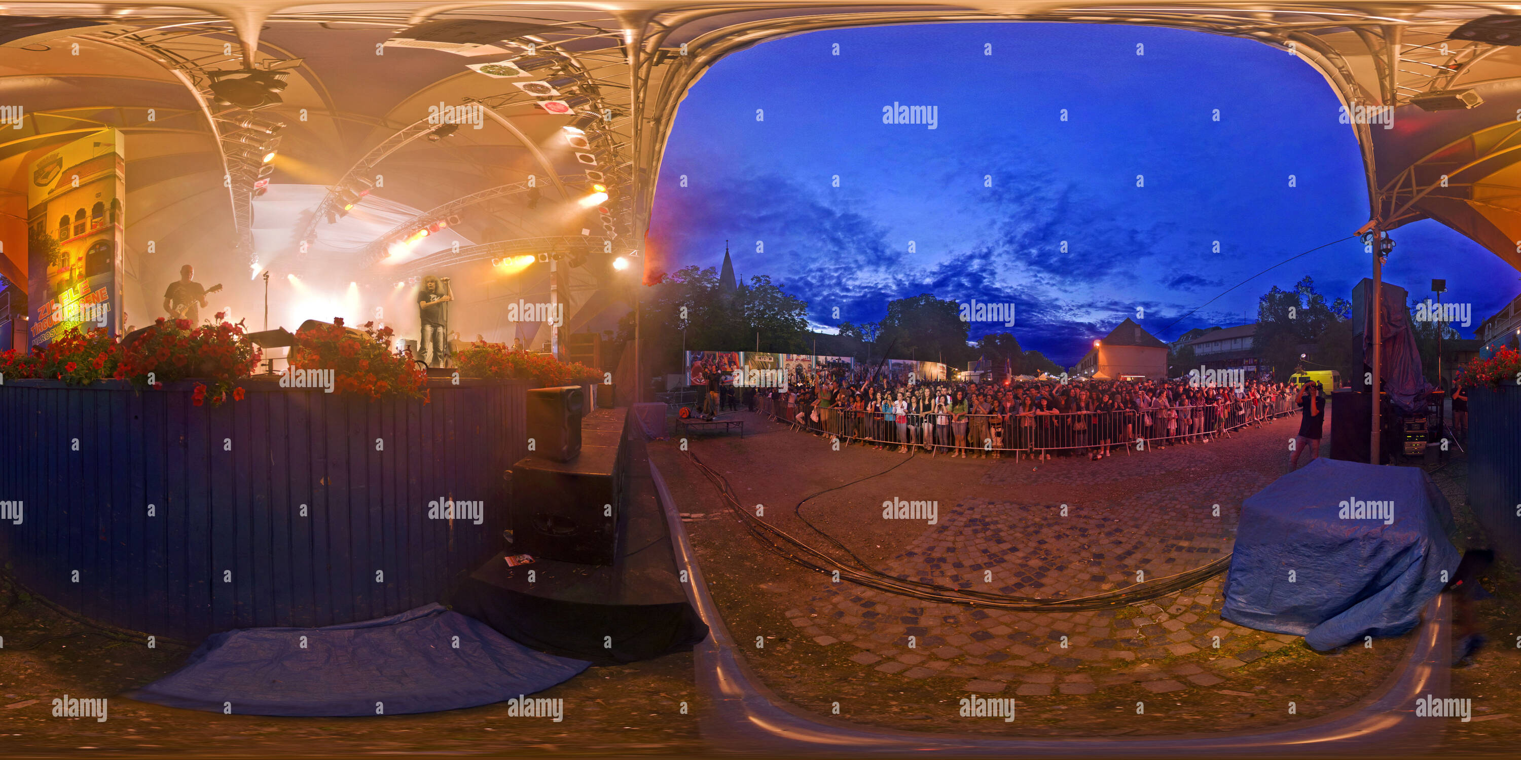 360° view of Iris in concert in Targu Mures - Alamy