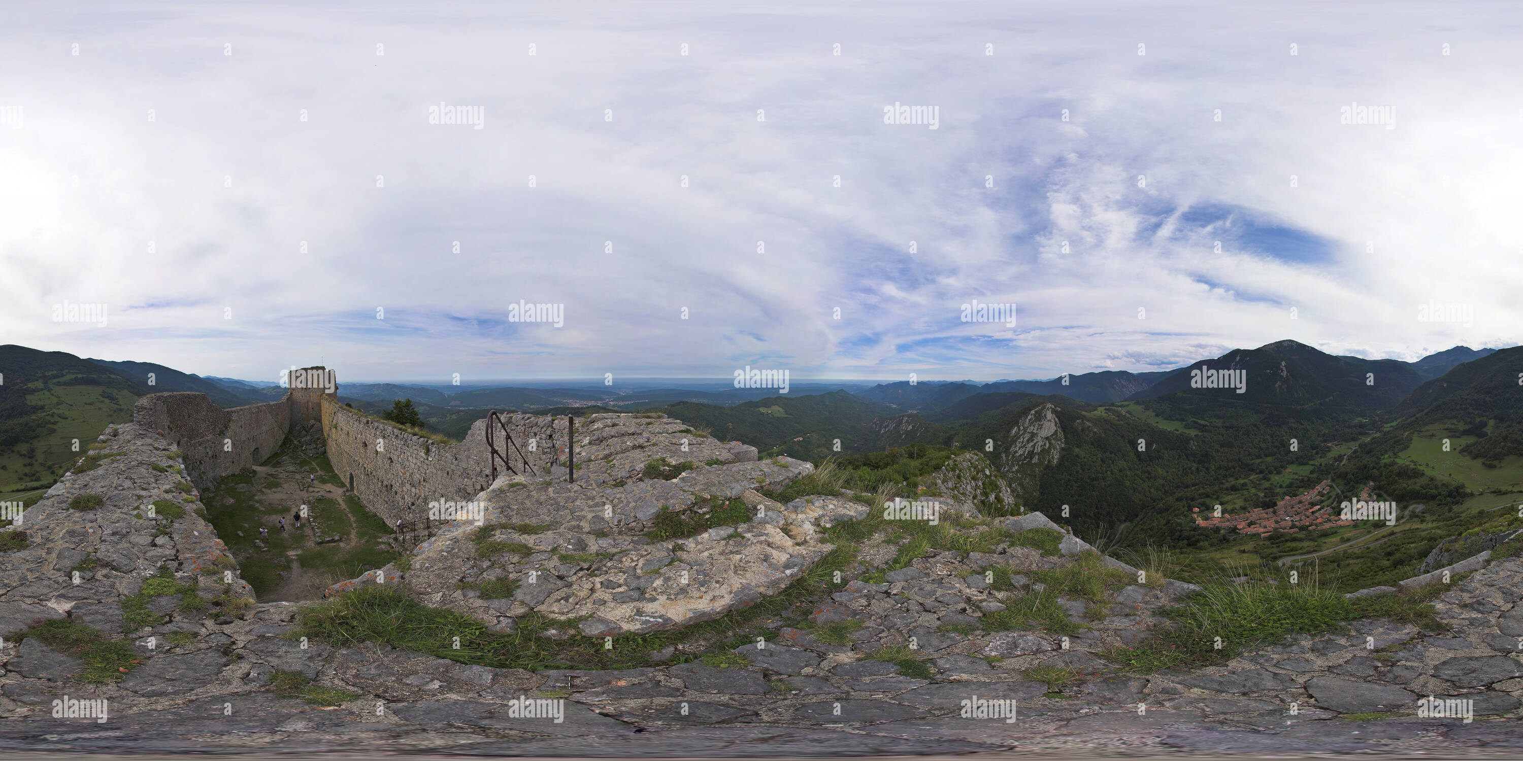 360° view of Chateau de Montsegur - Alamy