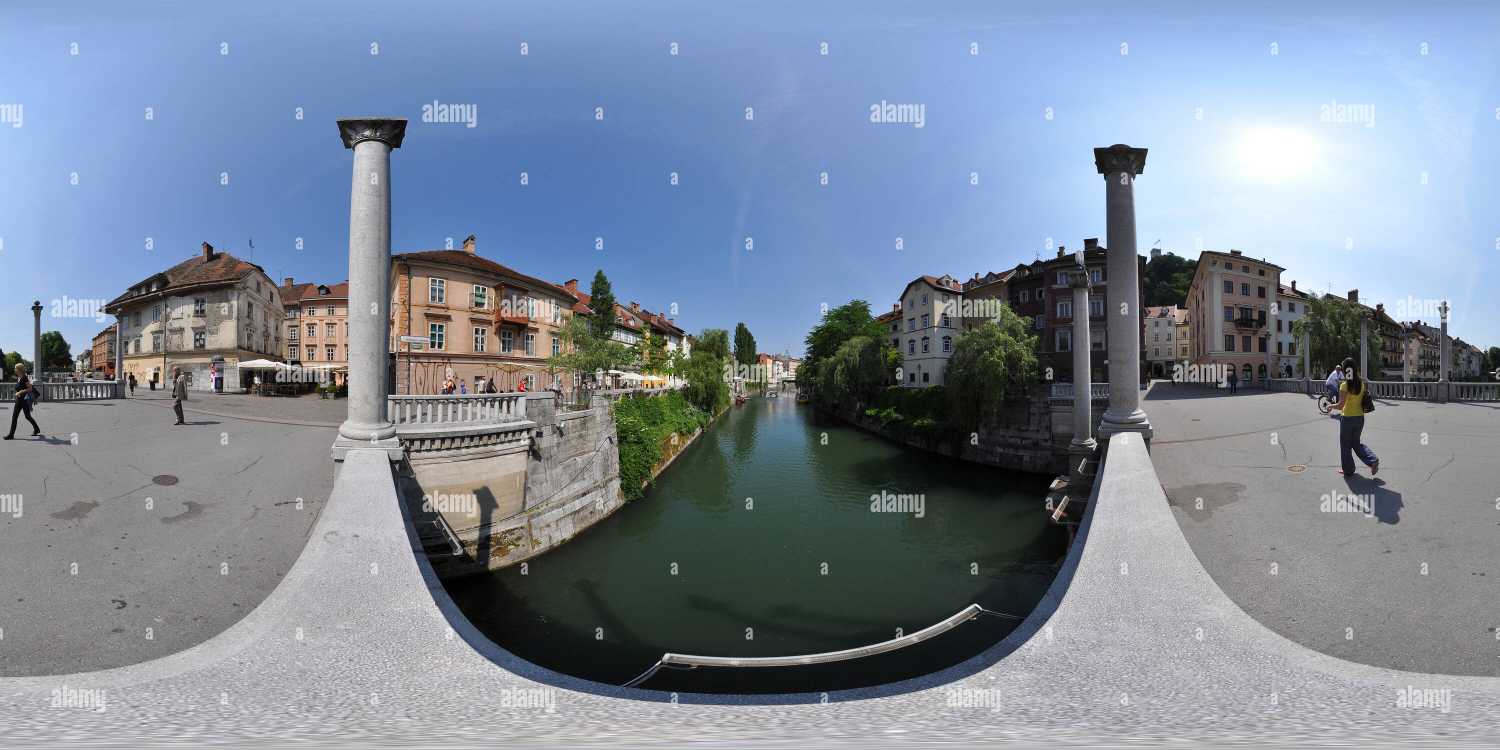 360° view of Ljubljana, Cobblers' Bridge - Alamy