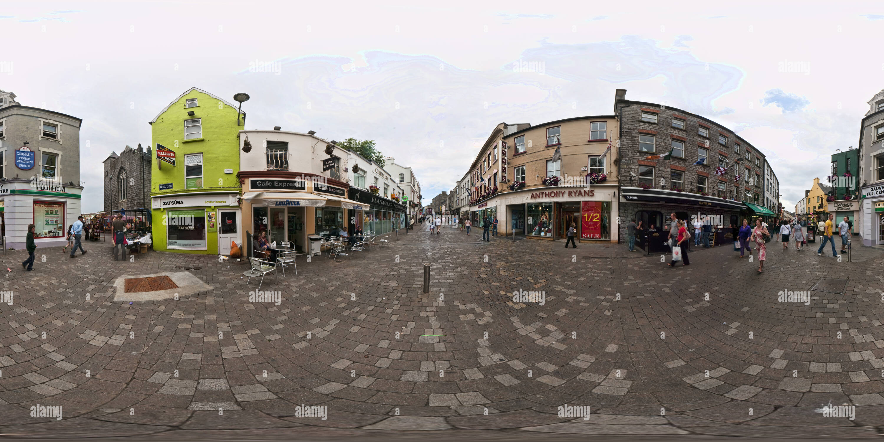 360° view of Shop Street, Galway, Republic of Ireland - Alamy