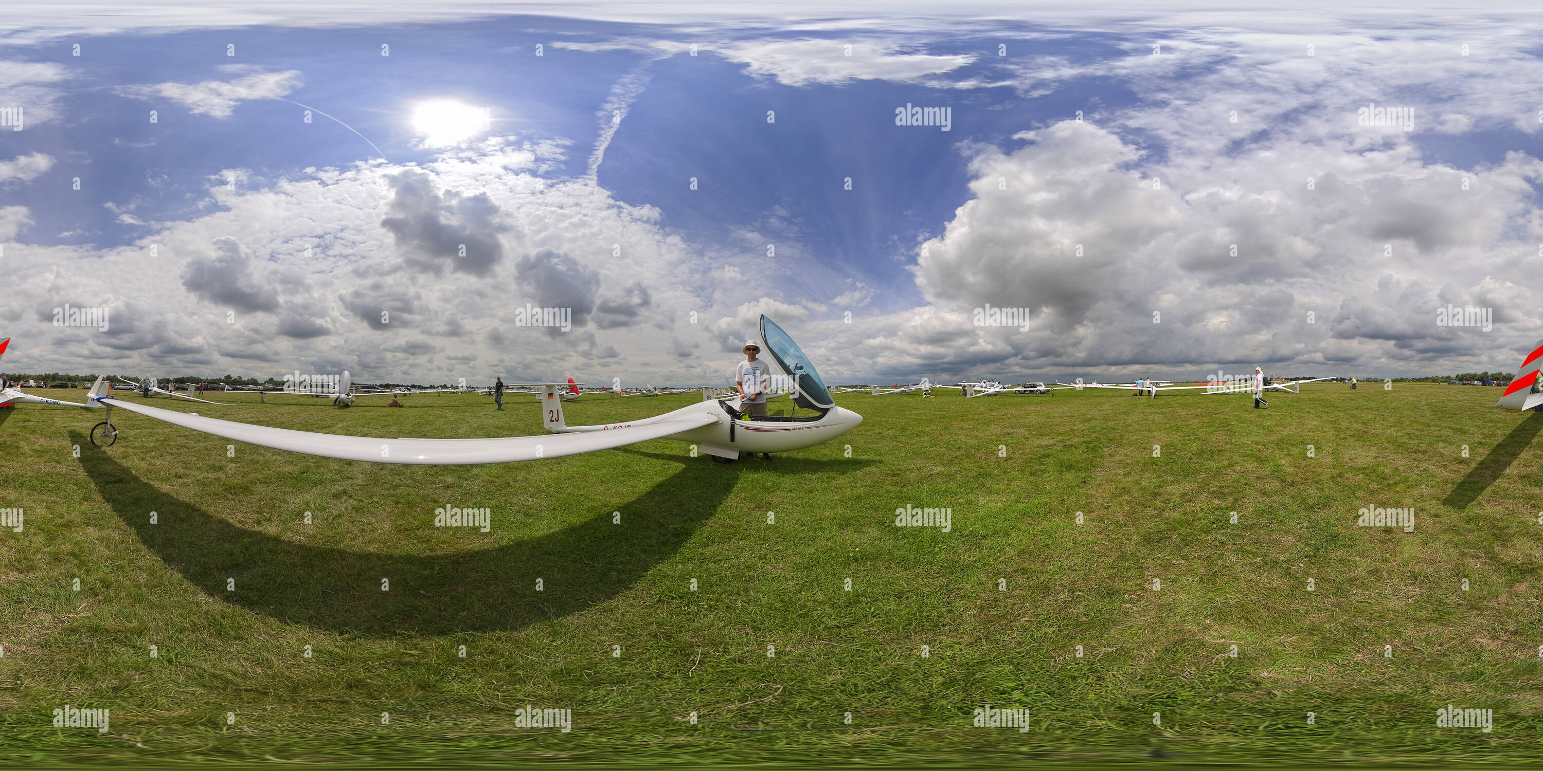 360° view of WGC2010 - Glider before start - Alamy