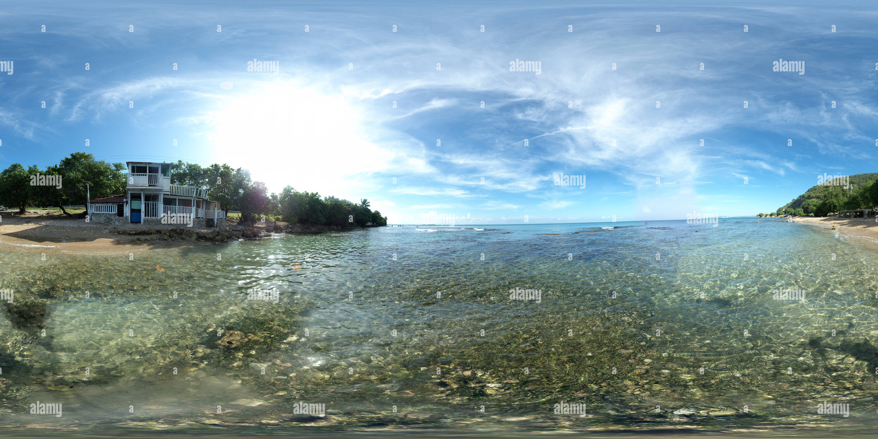 360° view of Beautiful beach at the edge of the road in Ponce Puerto ...