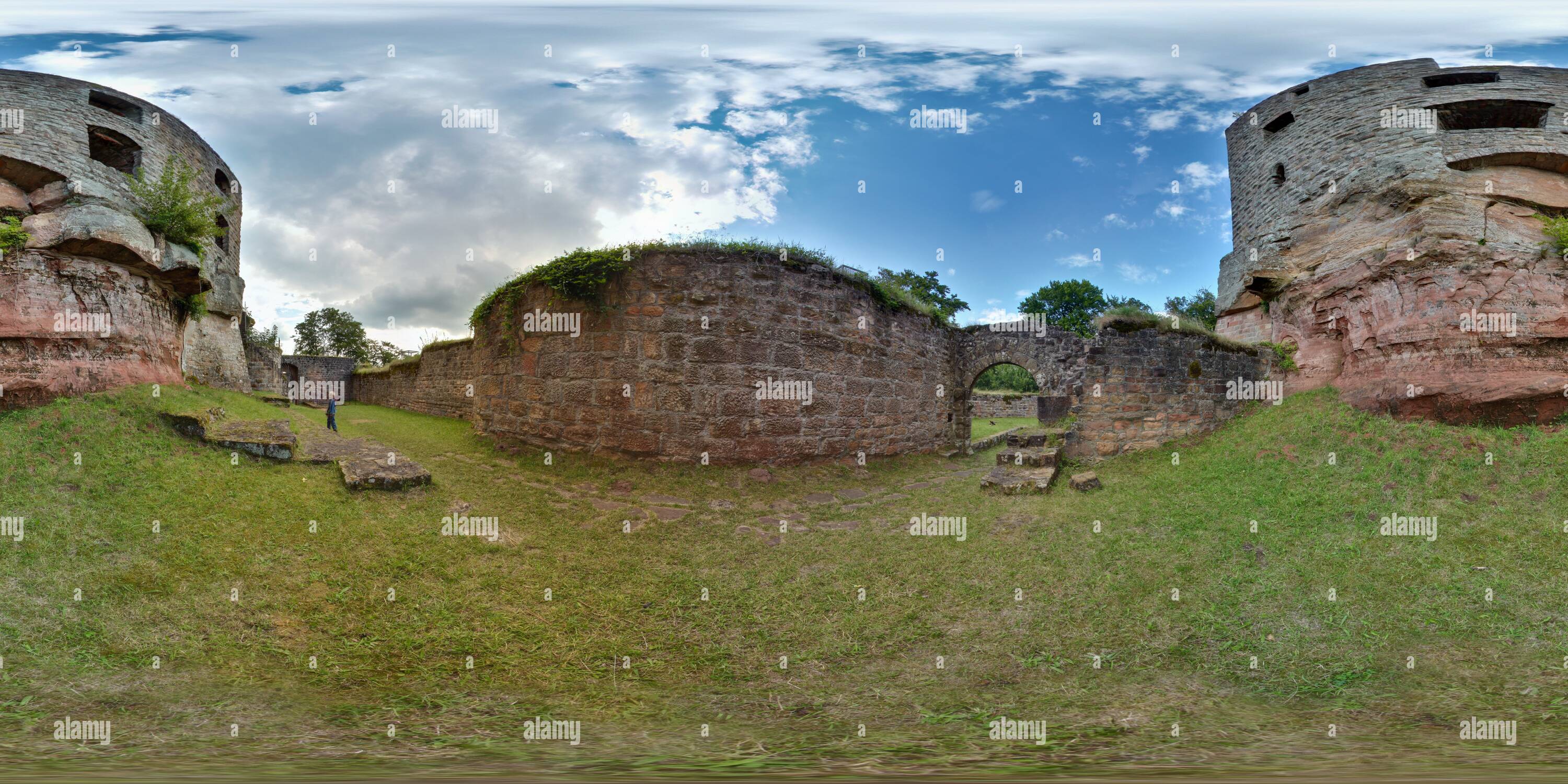 360° view of Burgruine Gräfenstein bei Merzalben - Alamy
