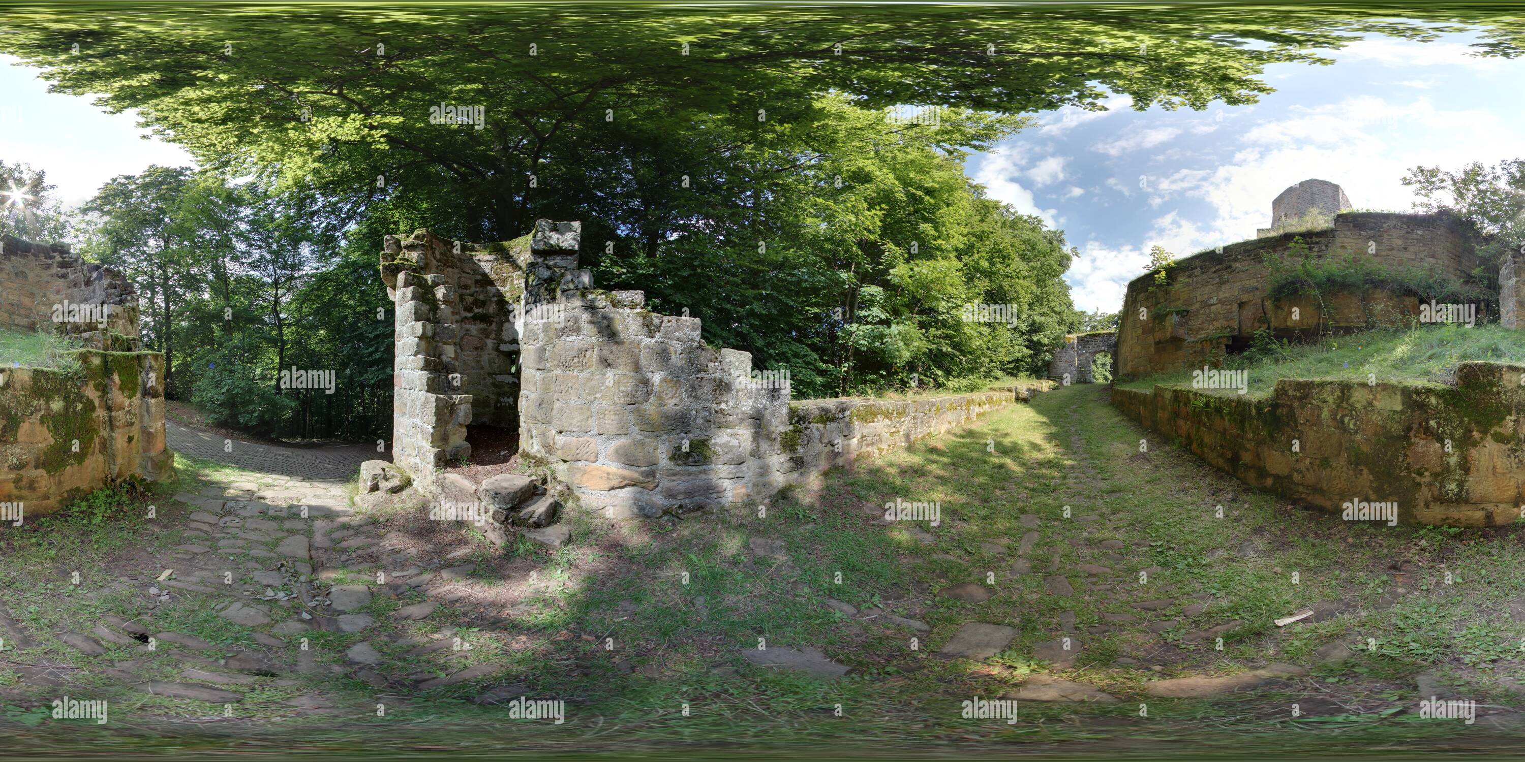 360° view of Burgruine Gräfenstein bei Merzalben - Alamy
