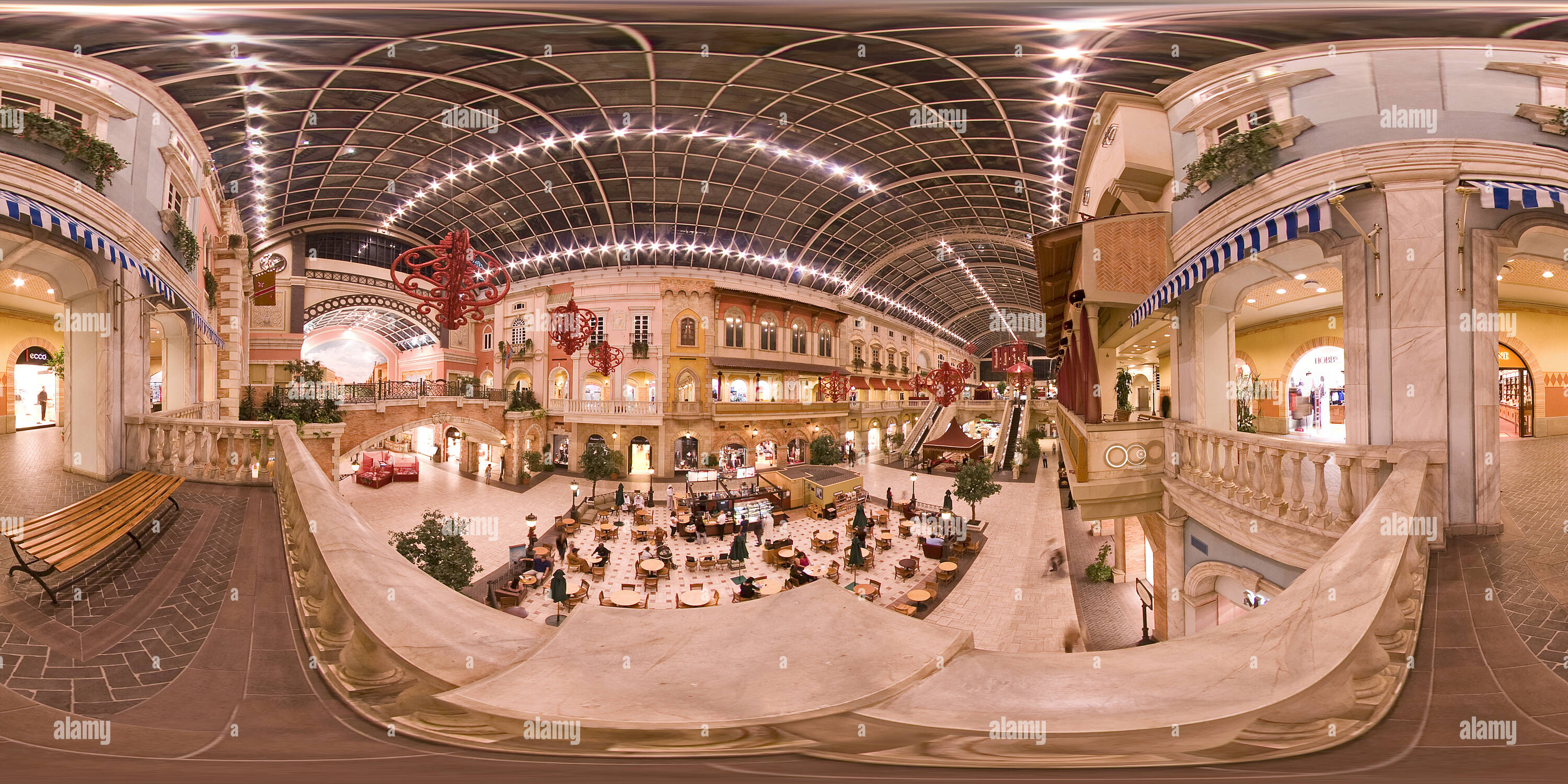 360° view of The Mercato Mall (Interior 2 - Alamy
