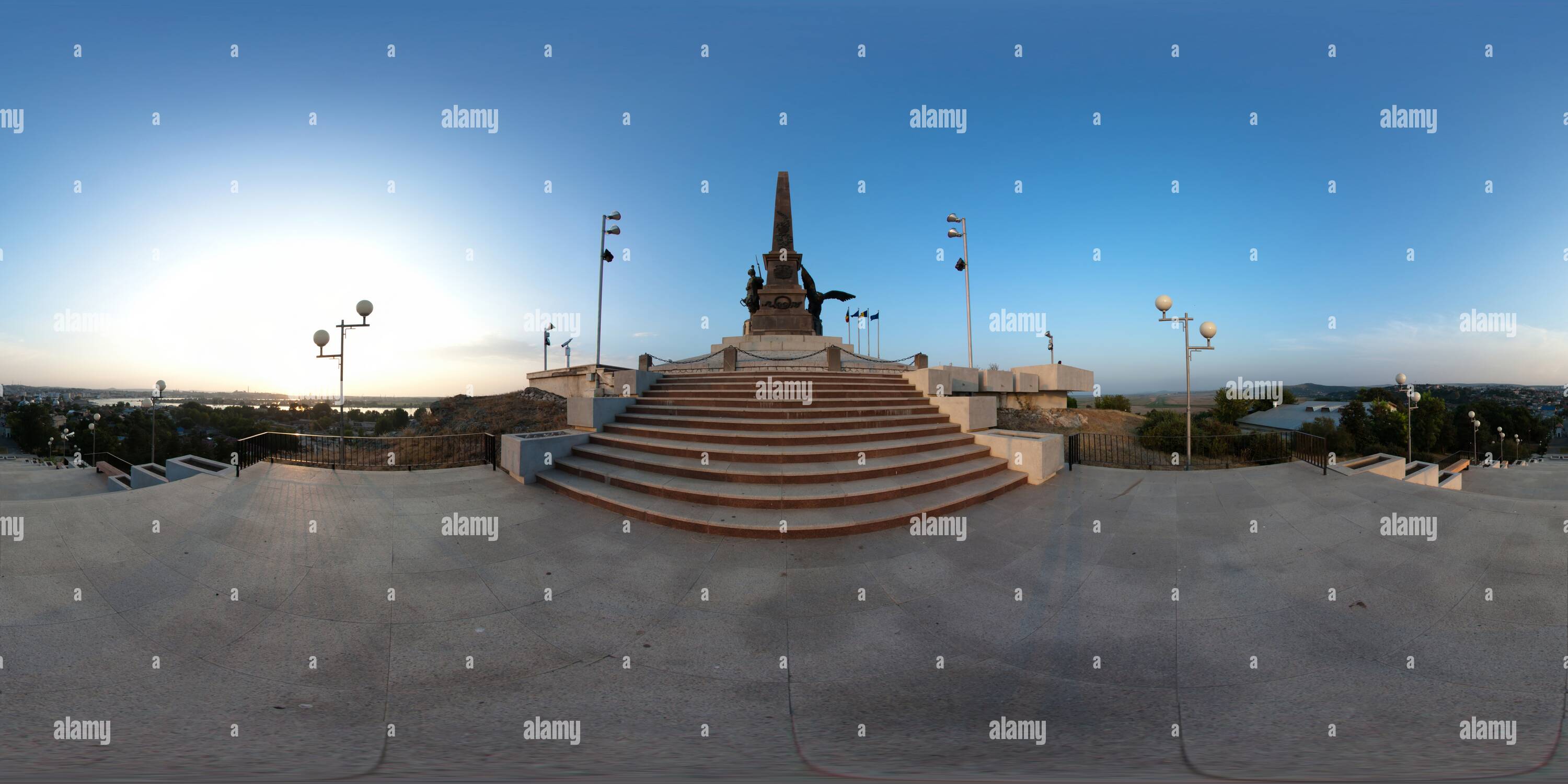 360° view of Heroes Monument Tulcea, Romania - Alamy