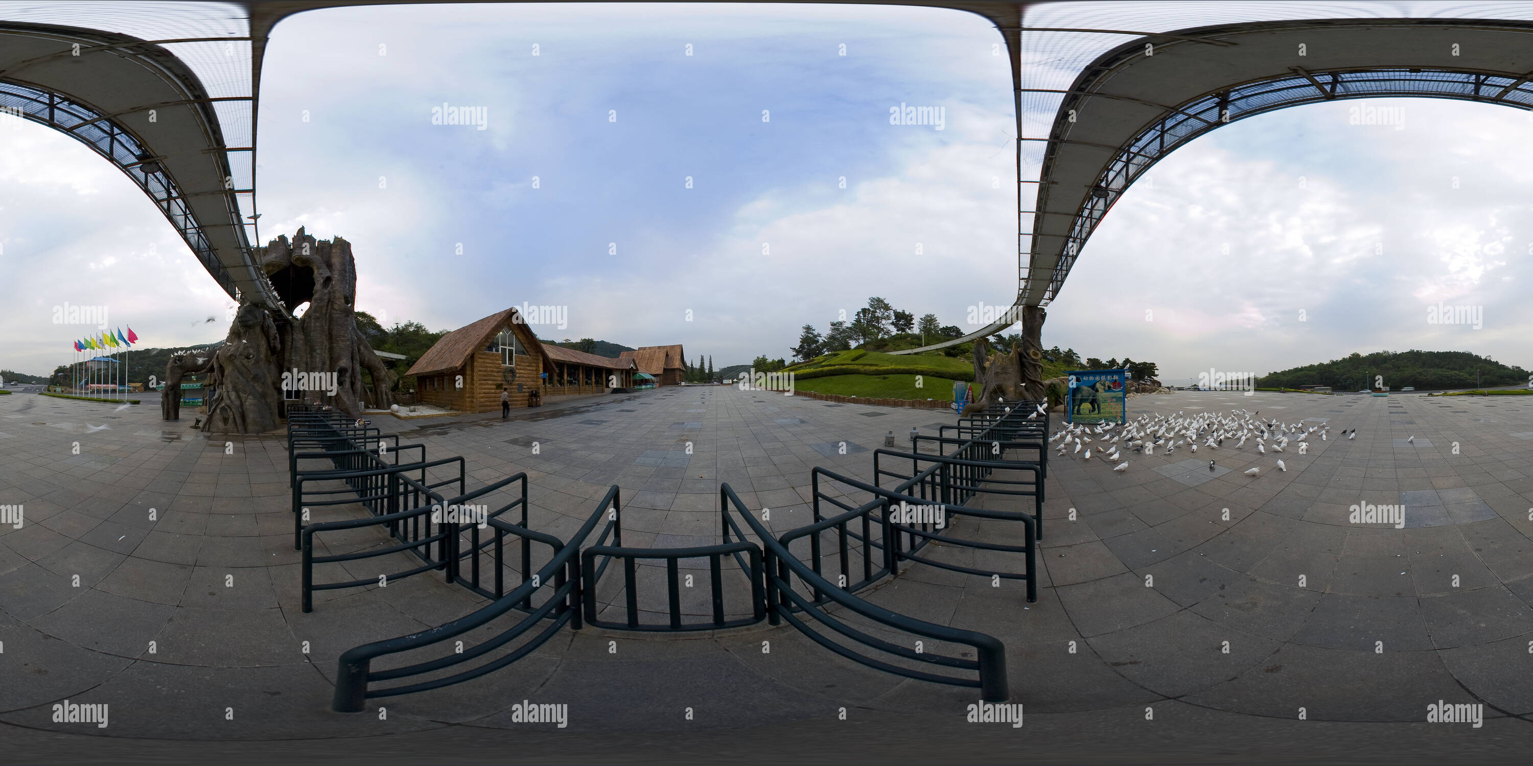 360° view of Dalian Forest Zoo Wild 2 - Alamy