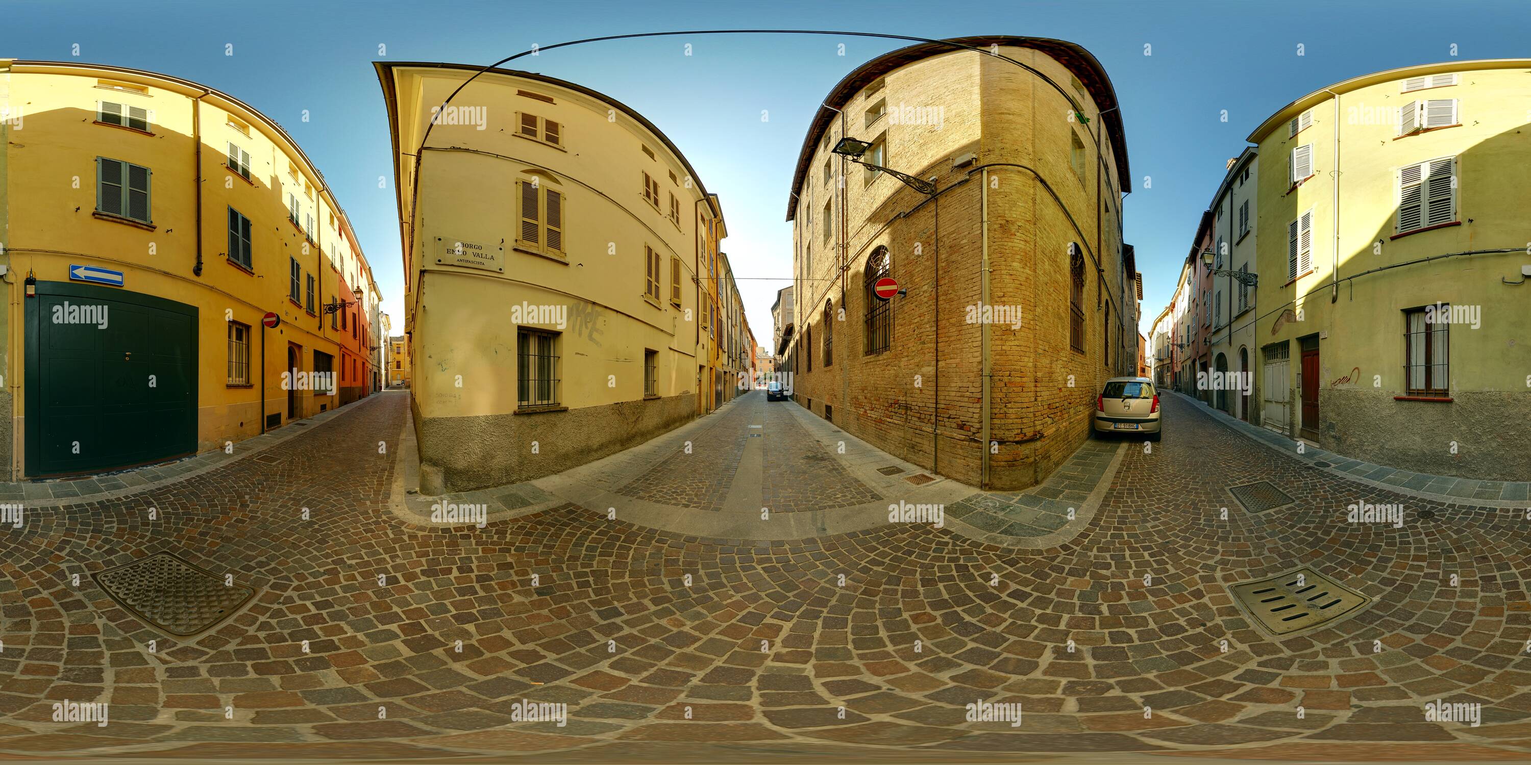 360° view of Old town lanes - Alamy