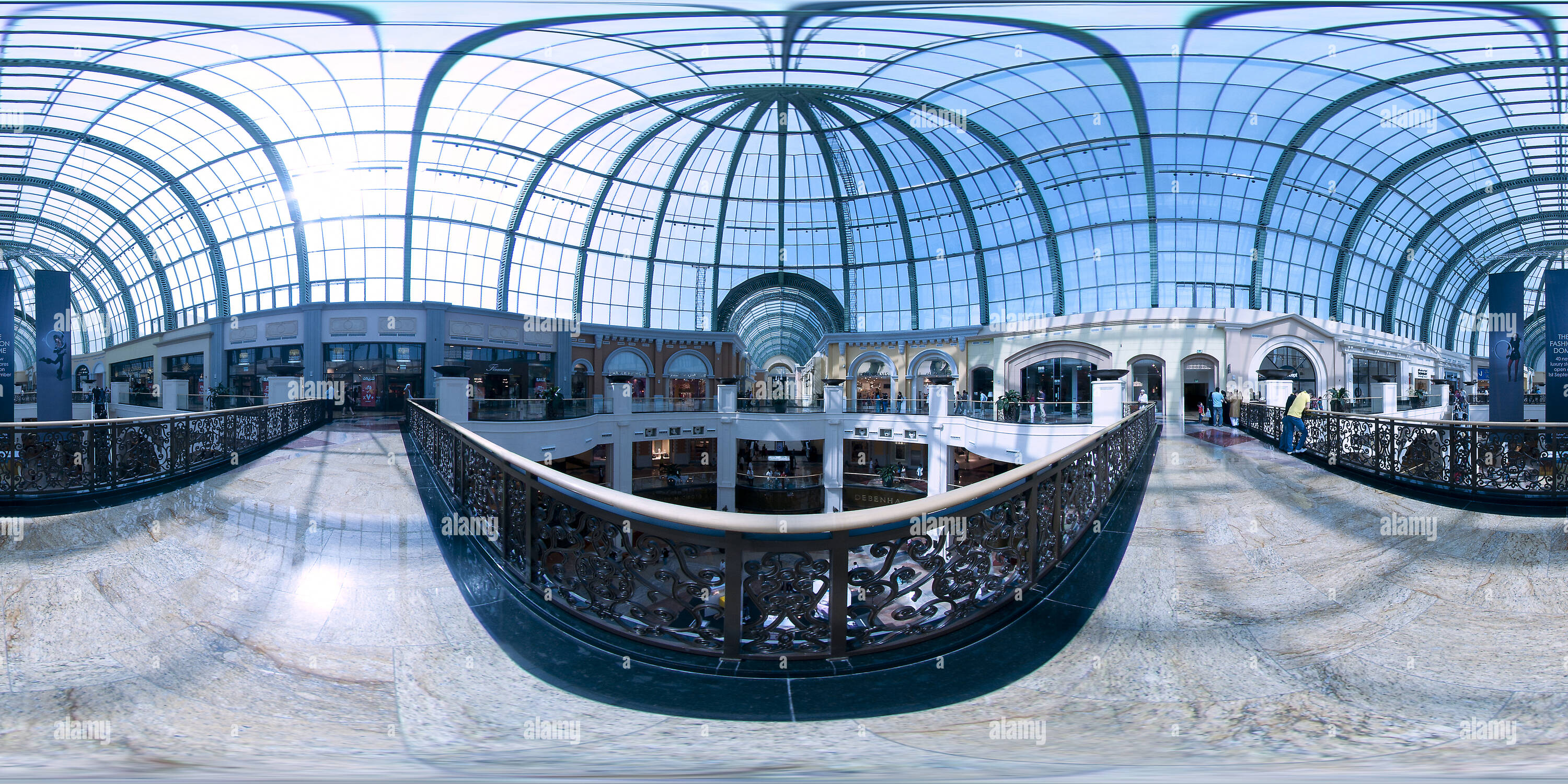 360° view of The Mall of the Emirates - Alamy