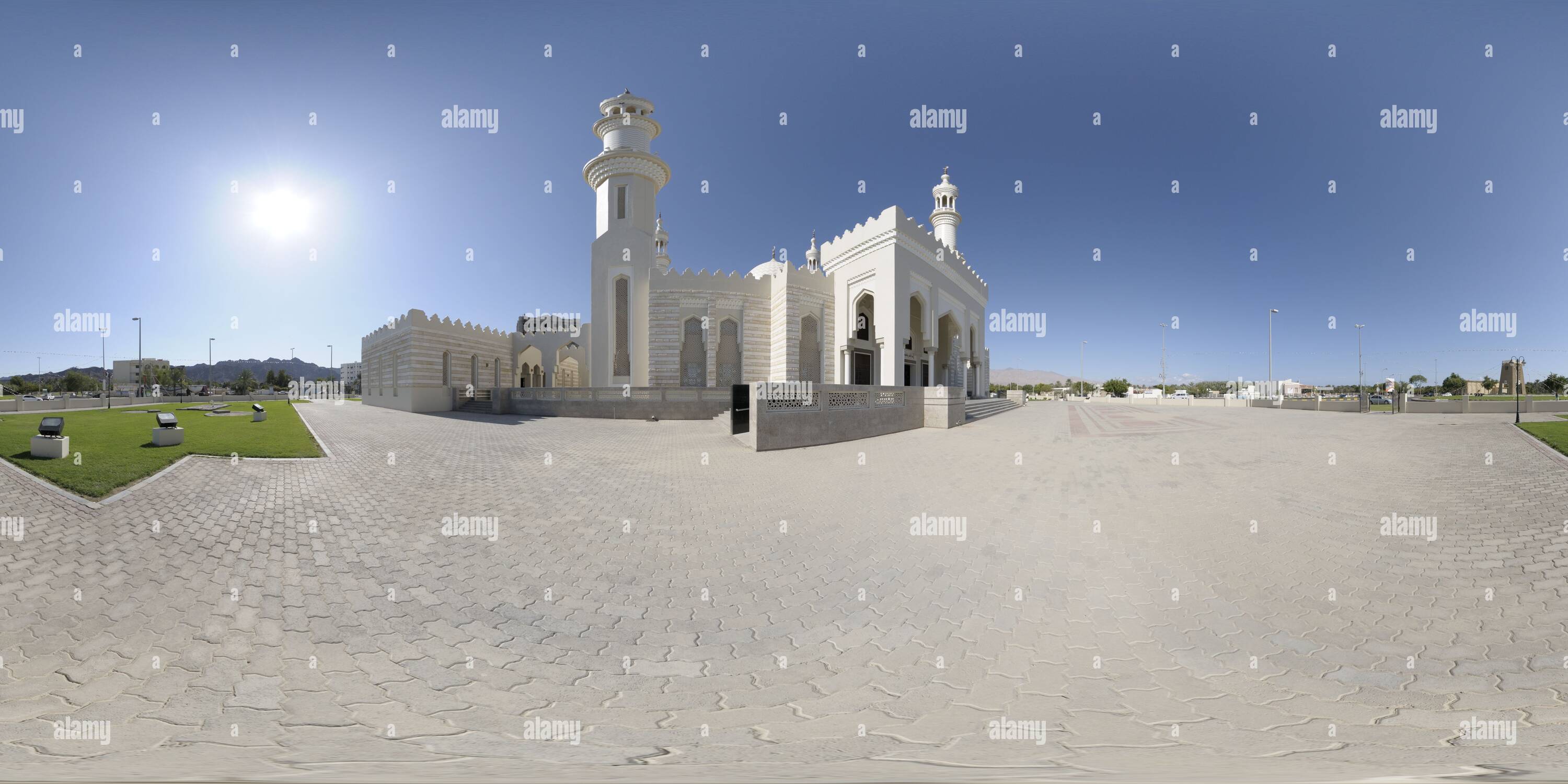360° view of Sheikh Zayed Al Nahyan Mosque, Dibba, UAE - Alamy