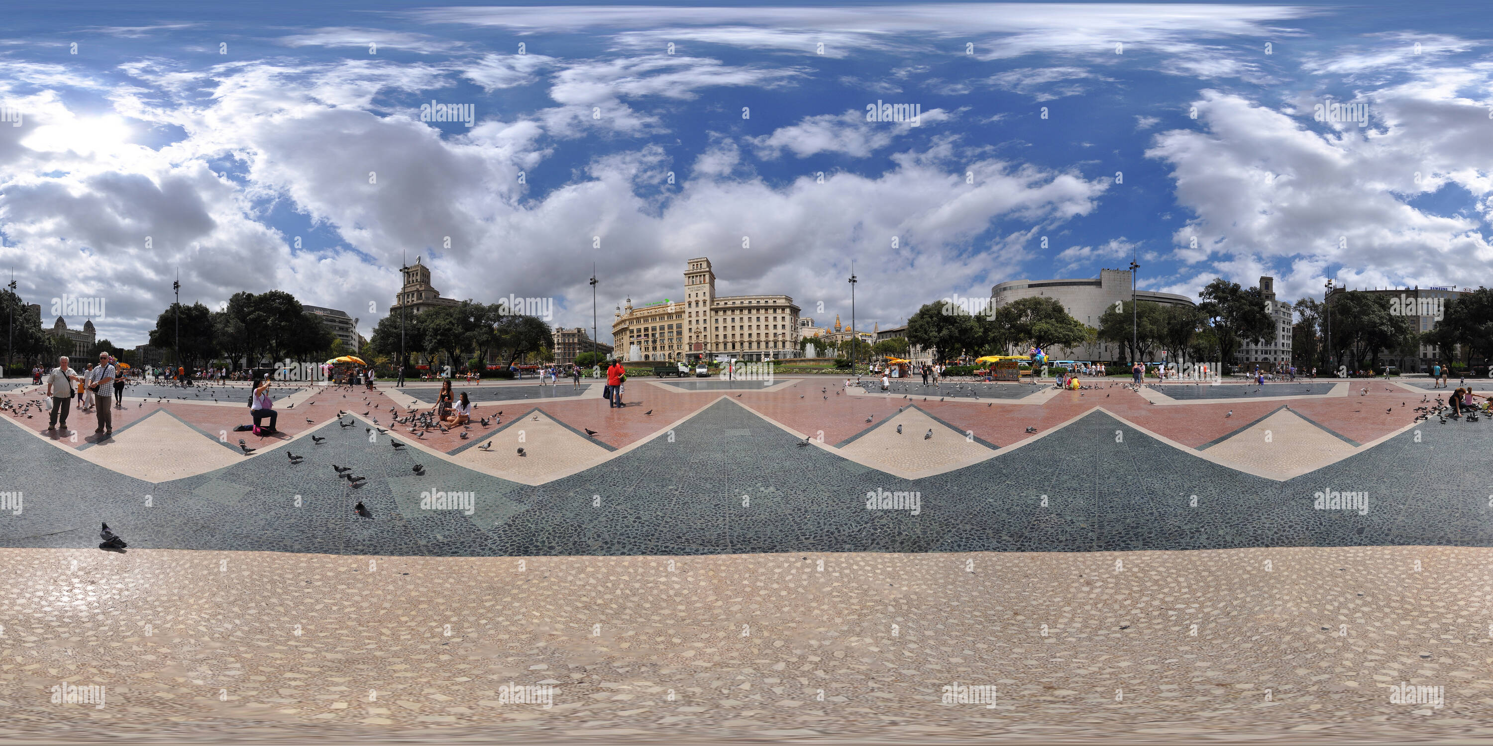 360° view of Barcelona, Plaça Catalunya - Alamy