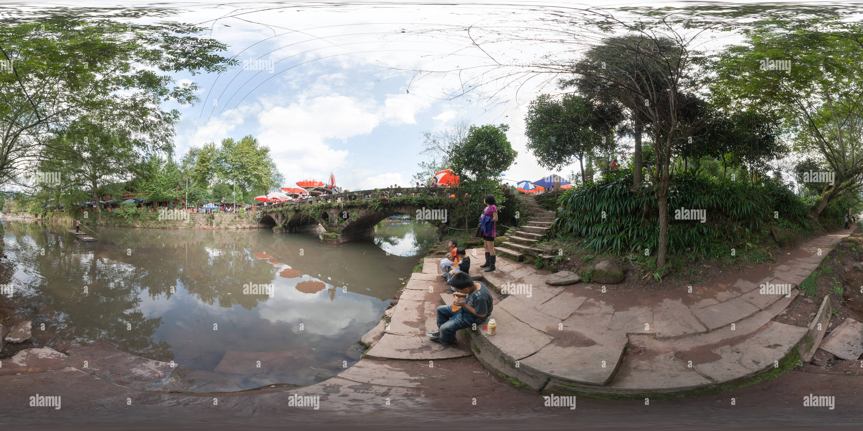 360° view of Sichuan - the town where (Old Bridge) -2a - Alamy