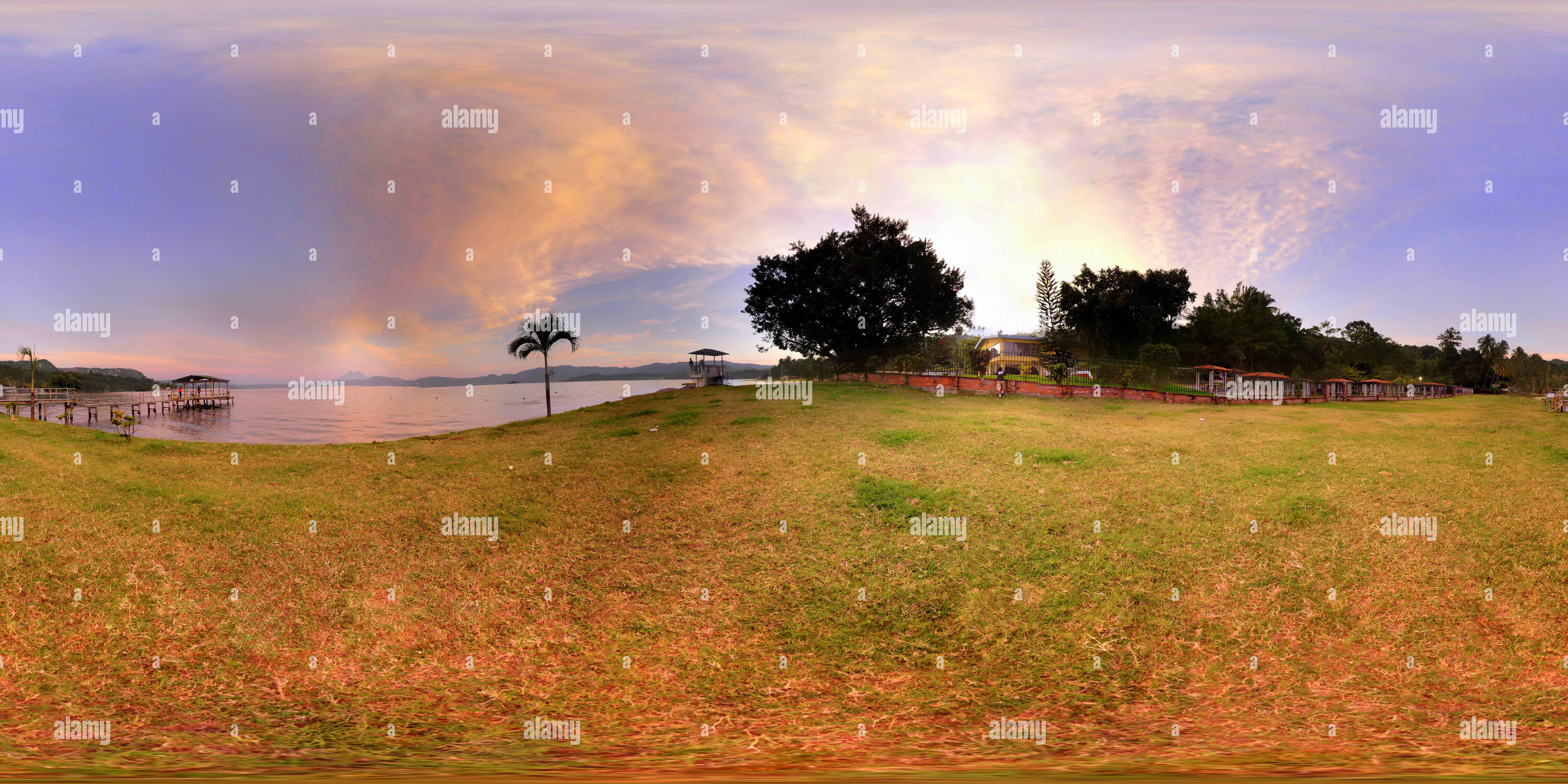 360° view of LAGO DE ILOPANGO - Alamy