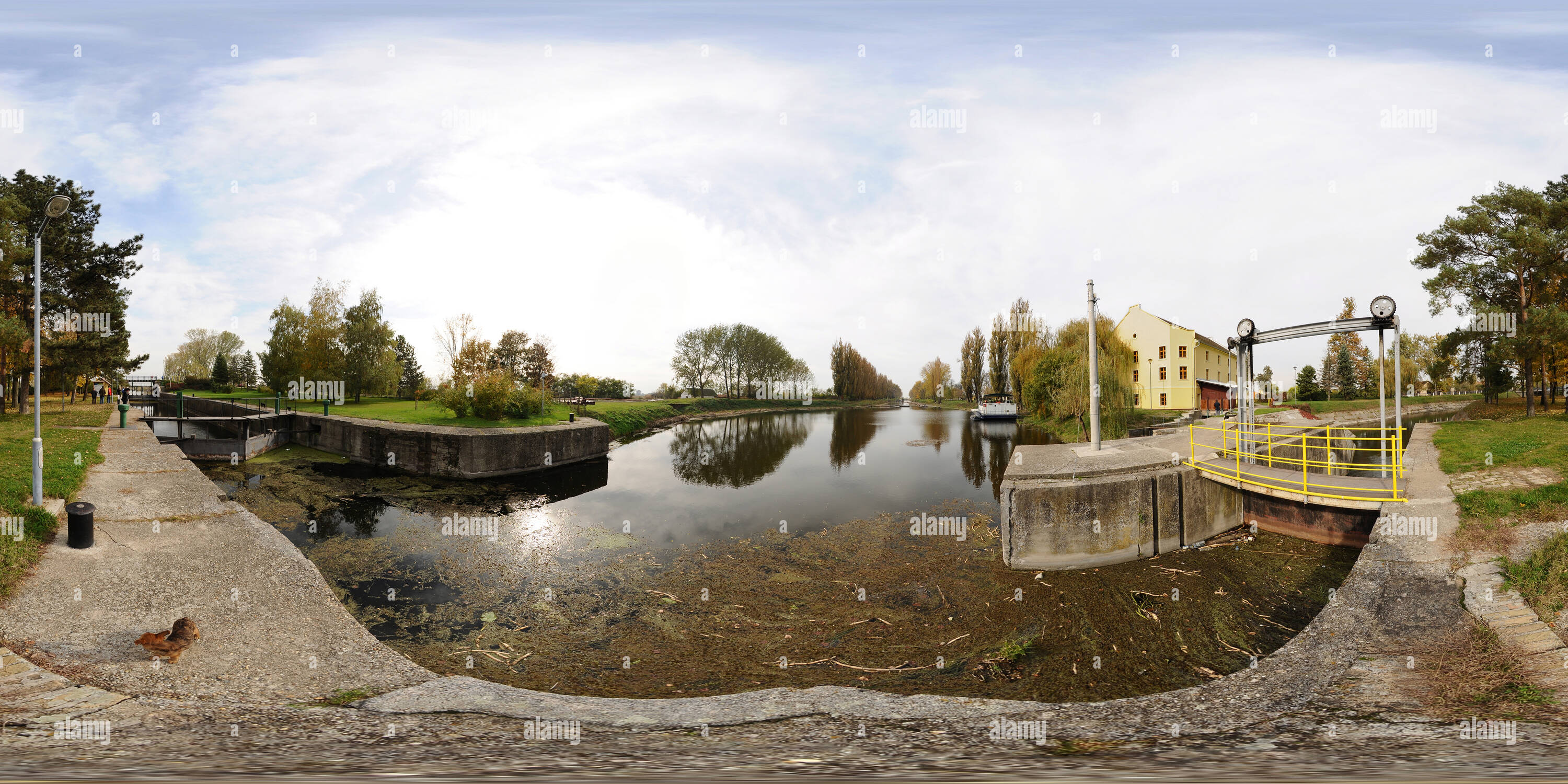 360° view of Mali Stapar Lock and Sluice - Alamy