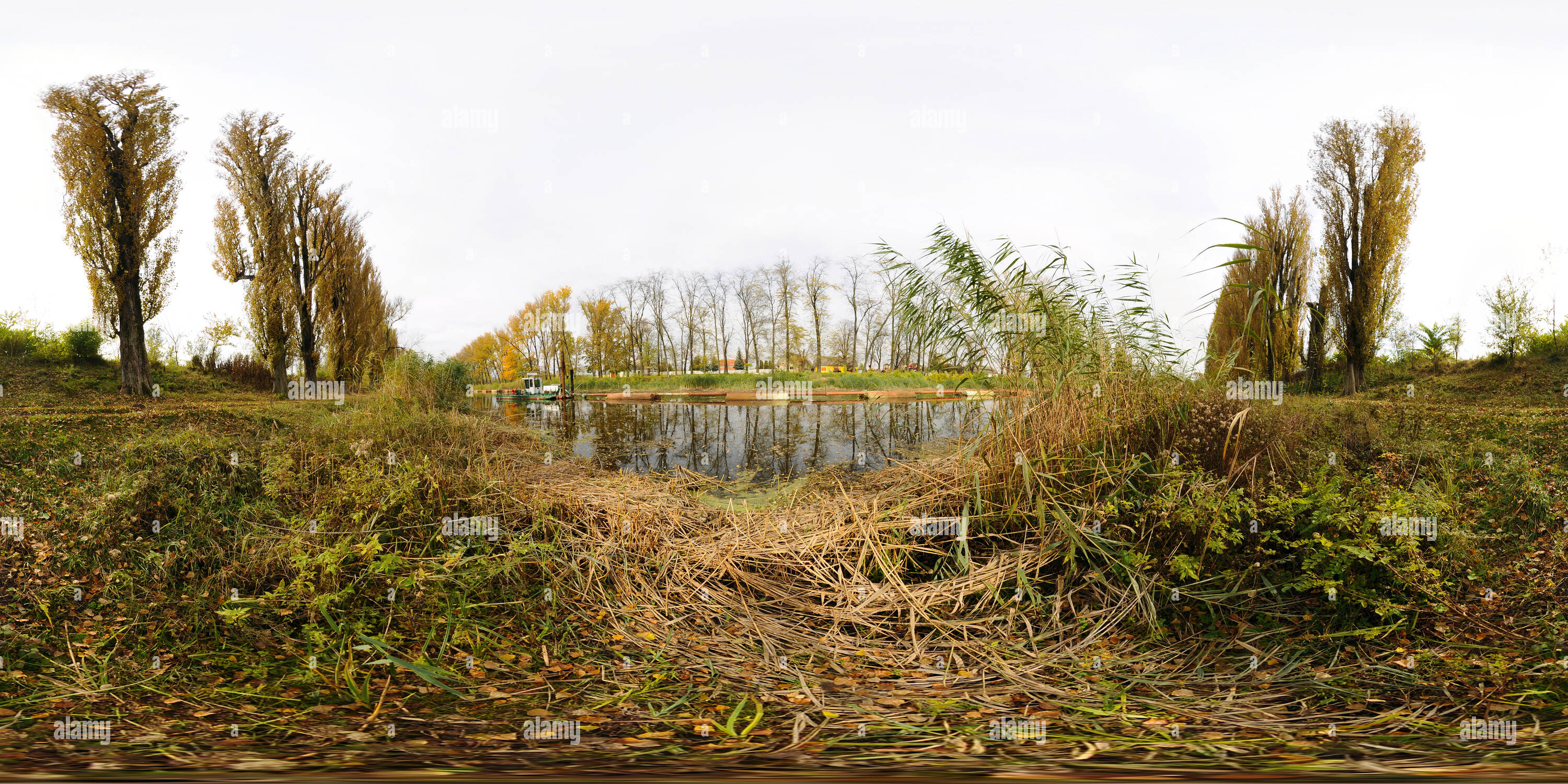 360° view of Mali Stapar, Grand Backa Canal dredging - Alamy