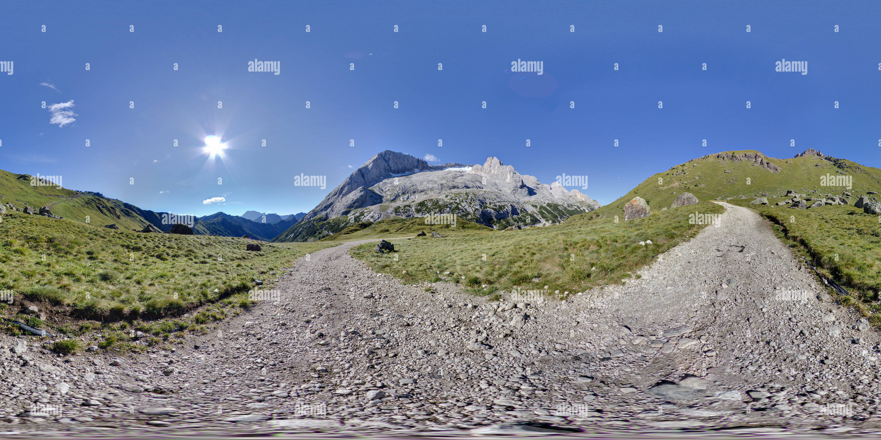 Passo di fedaia hi-res stock photography and images - Alamy