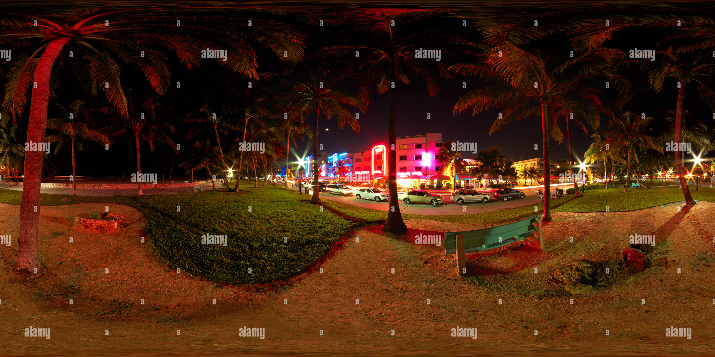 360° view of Ocean Drive - Miami Beach, FL - Alamy