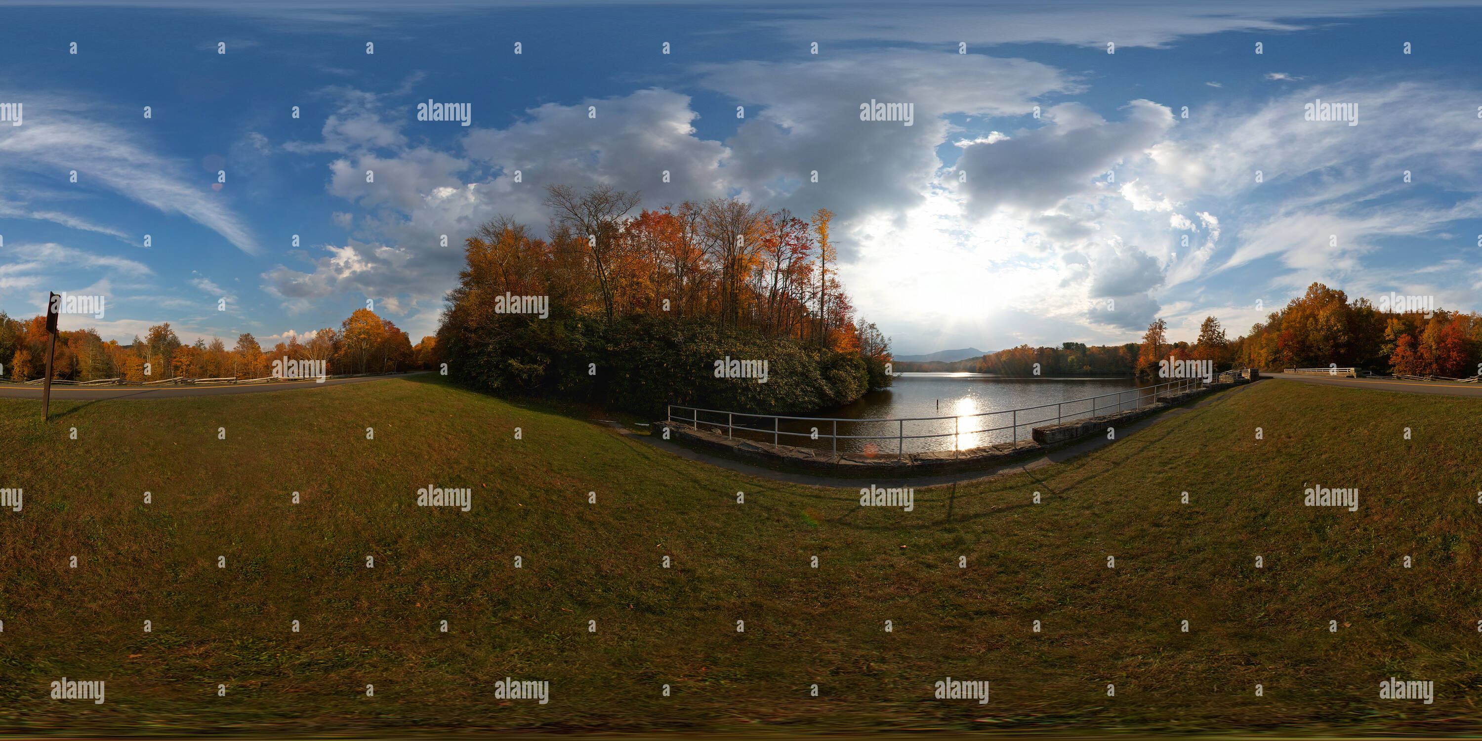 360° view of Julian Price Lake - Blue Ridge Parkway, NC - Alamy