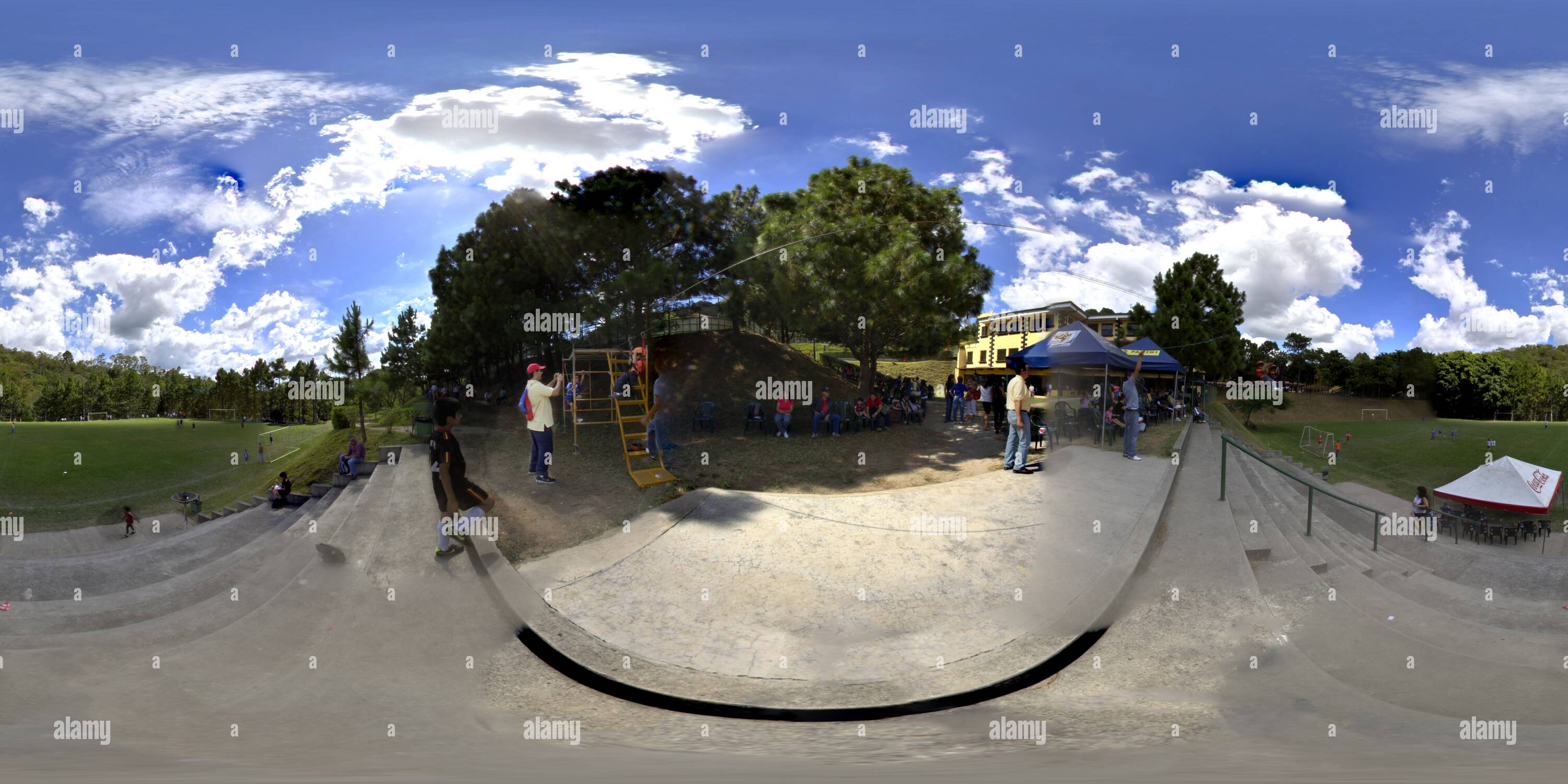 Colegio lamatepec hi-res stock photography and images - Alamy