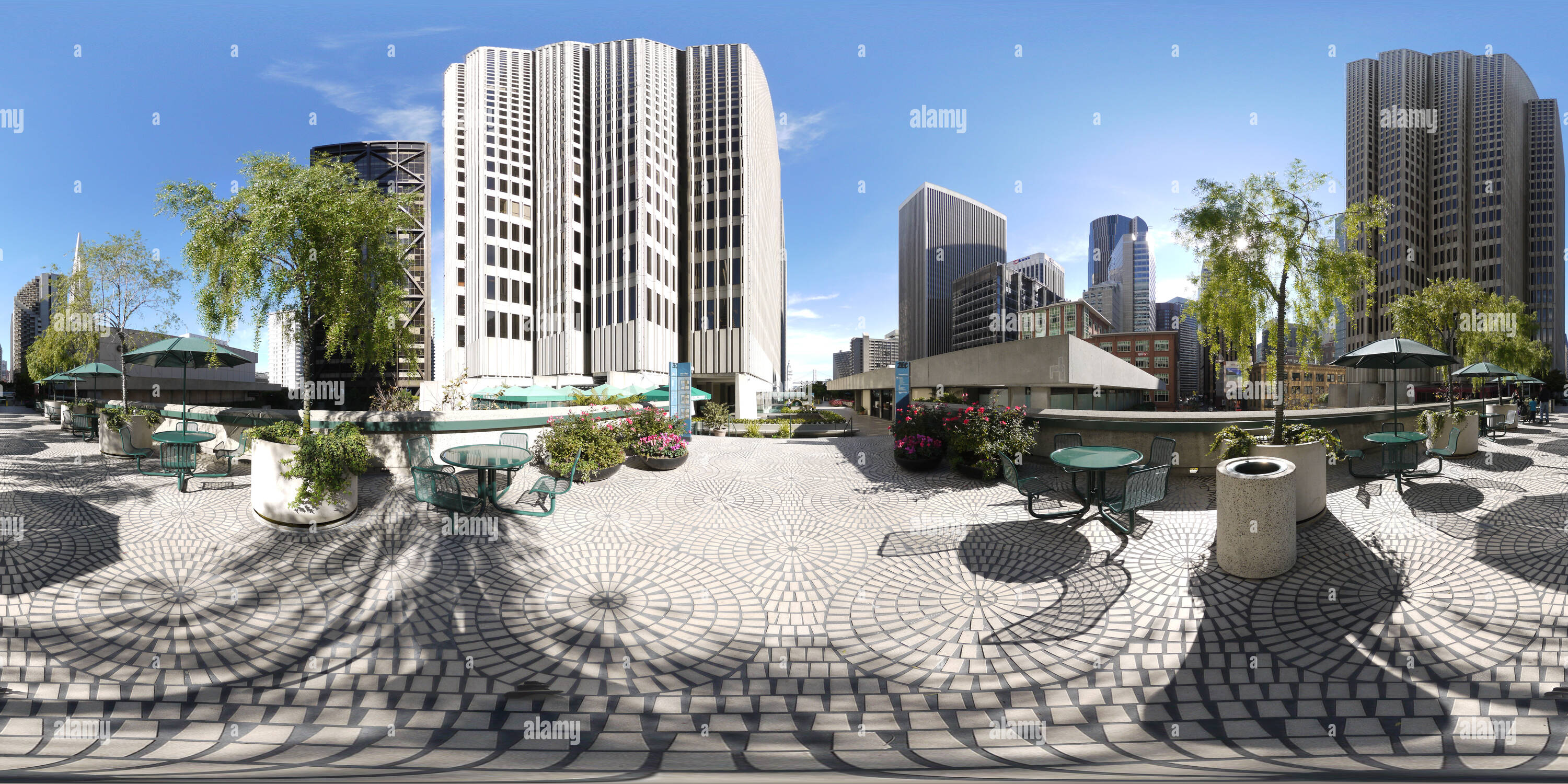 360° view of Embarcadero Center Plaza - Alamy