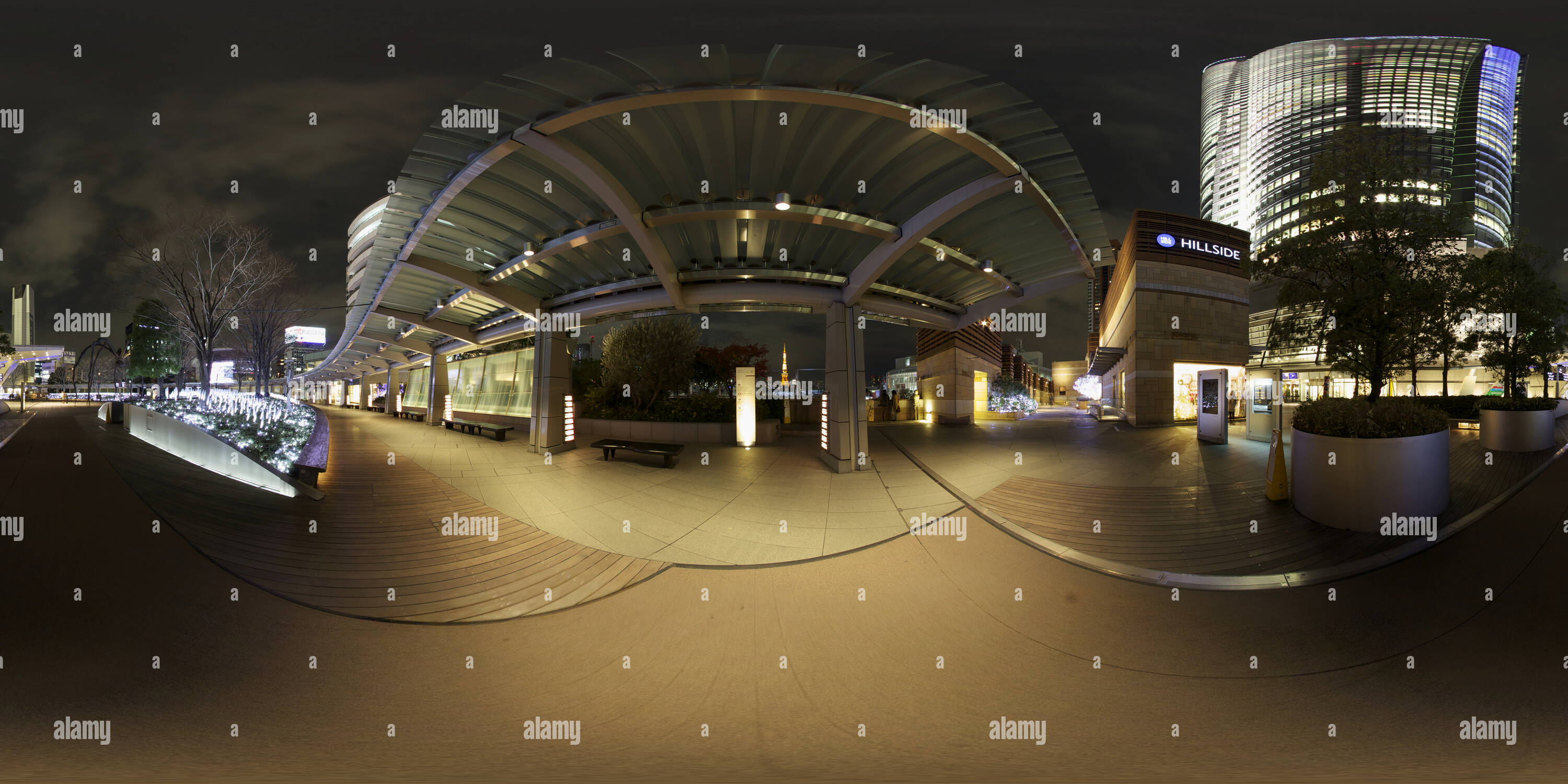 360° view of Tokyo Tower from Roppongi Hills - Alamy