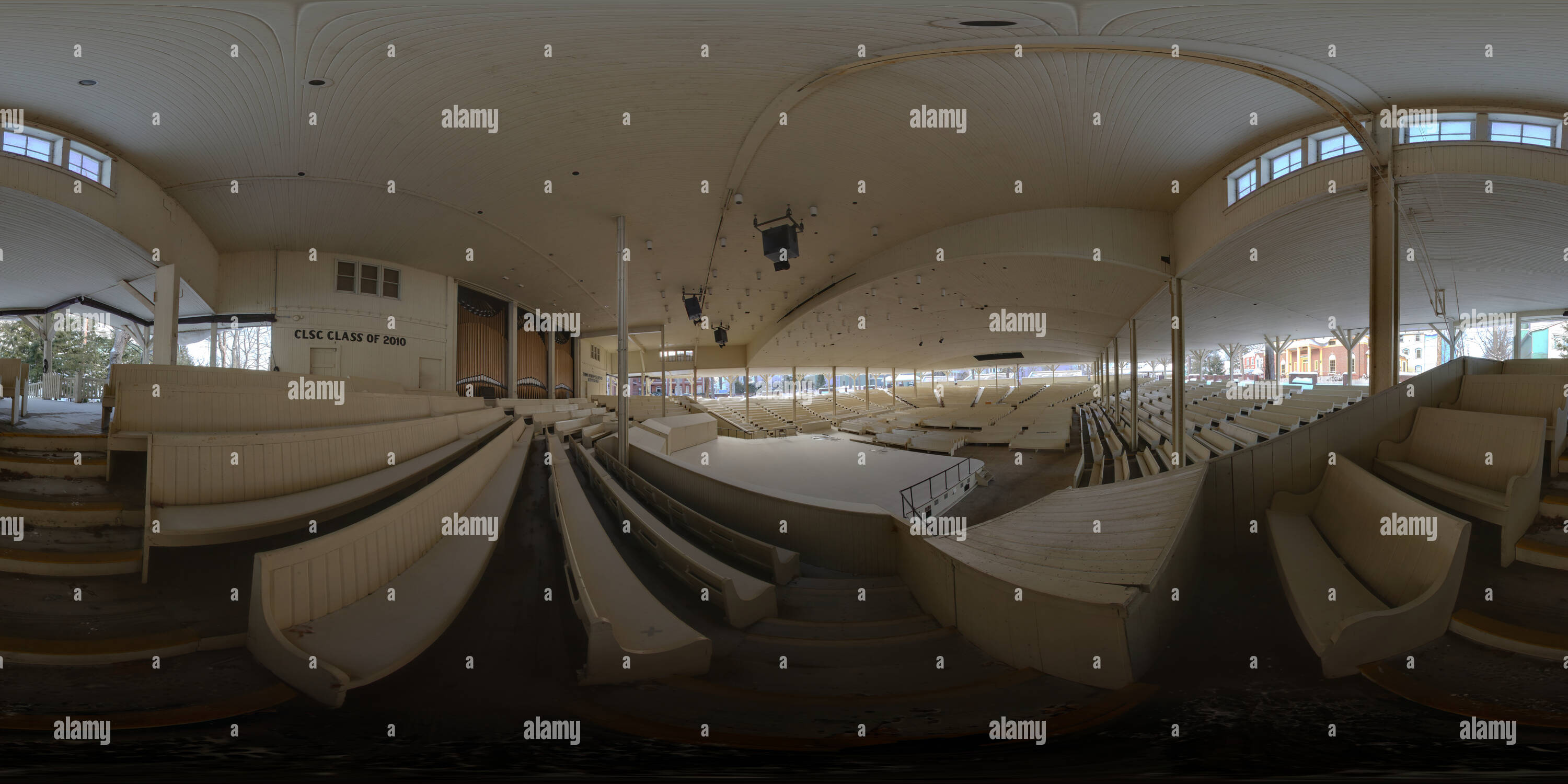 360° view of Snow Drifts in the Amphitheater - Alamy
