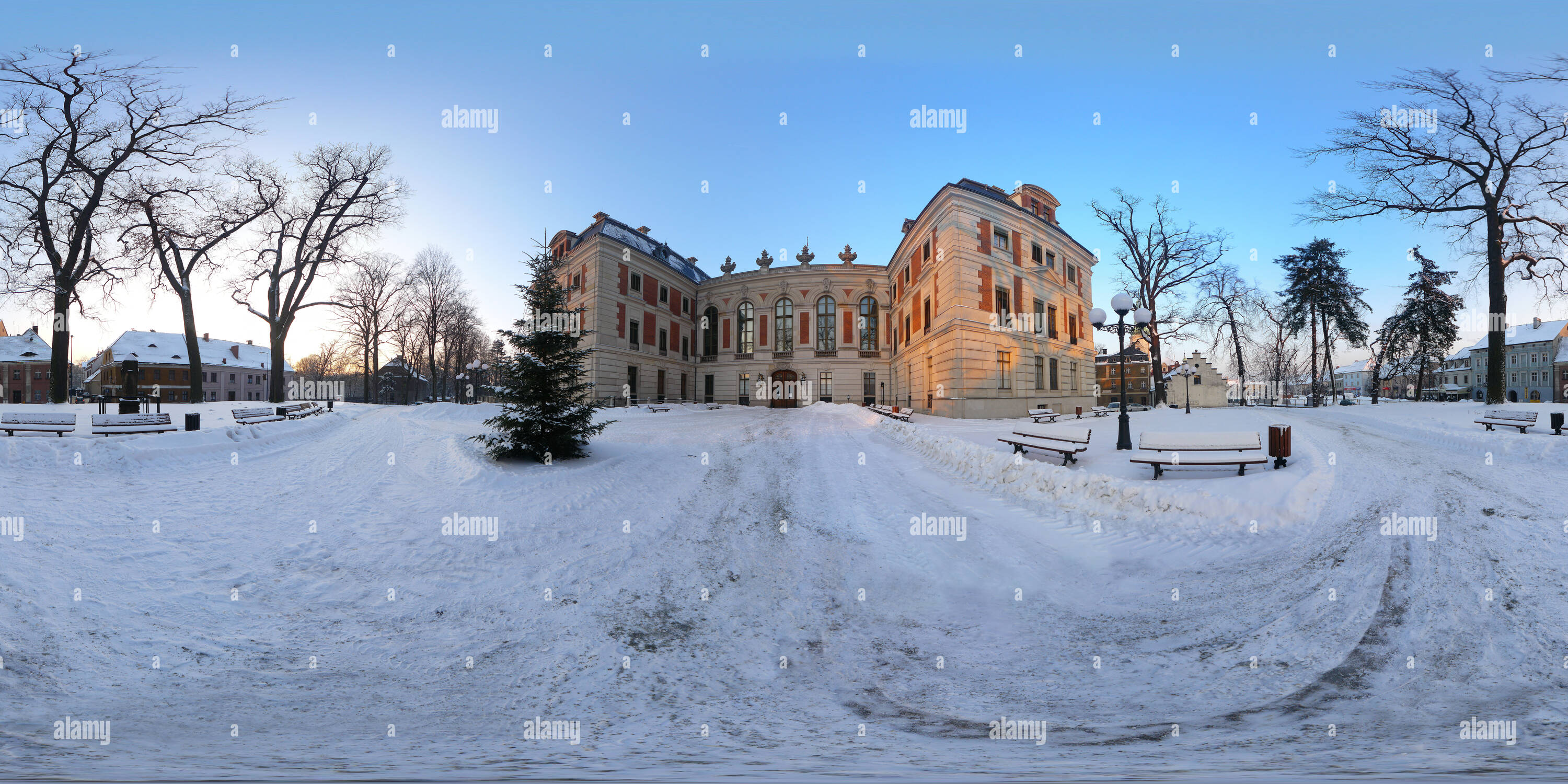360° view of Zamek Pszczyna Muzeum - Alamy