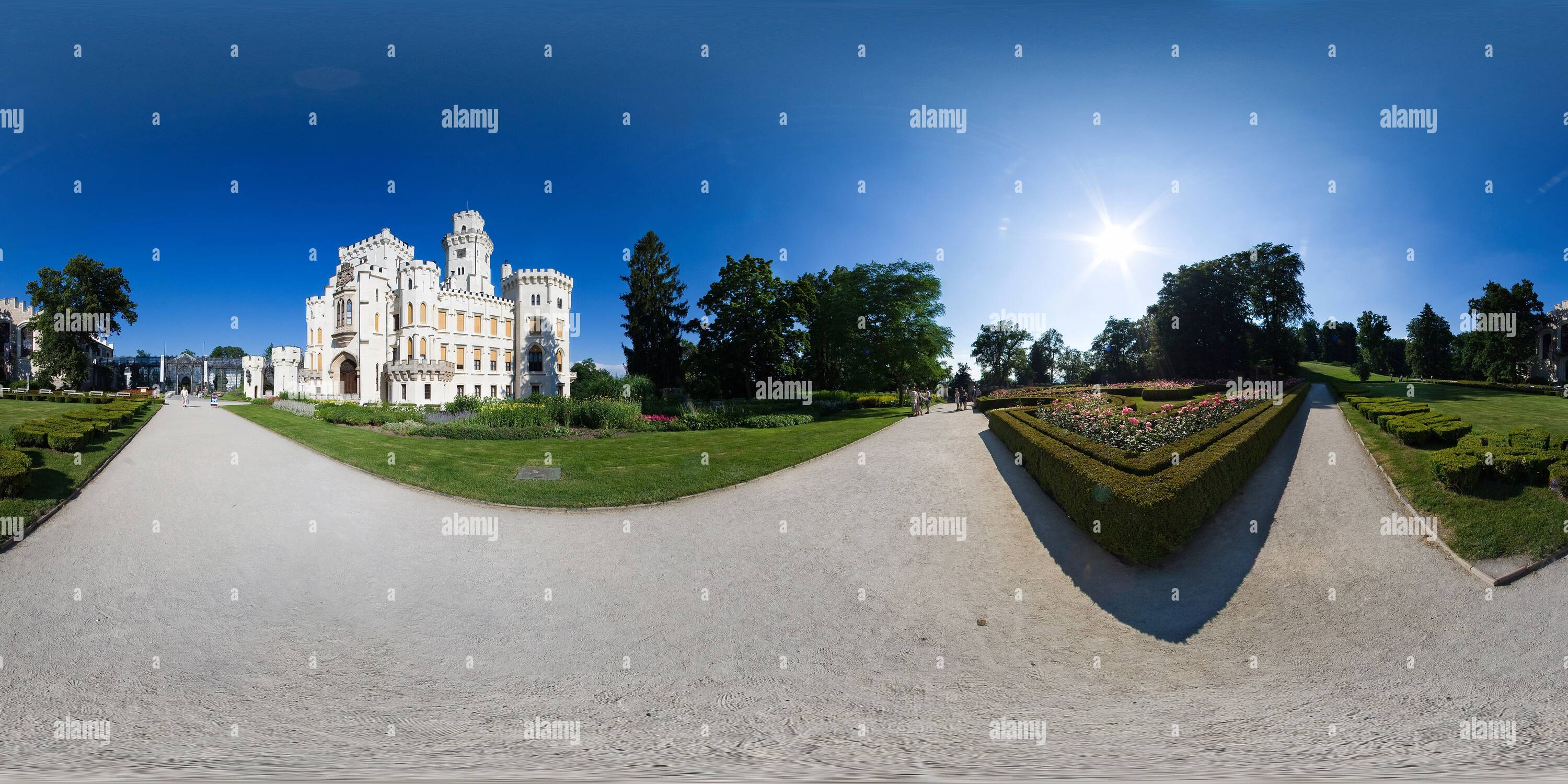 Zamek hluboka hi-res stock photography and images - Alamy