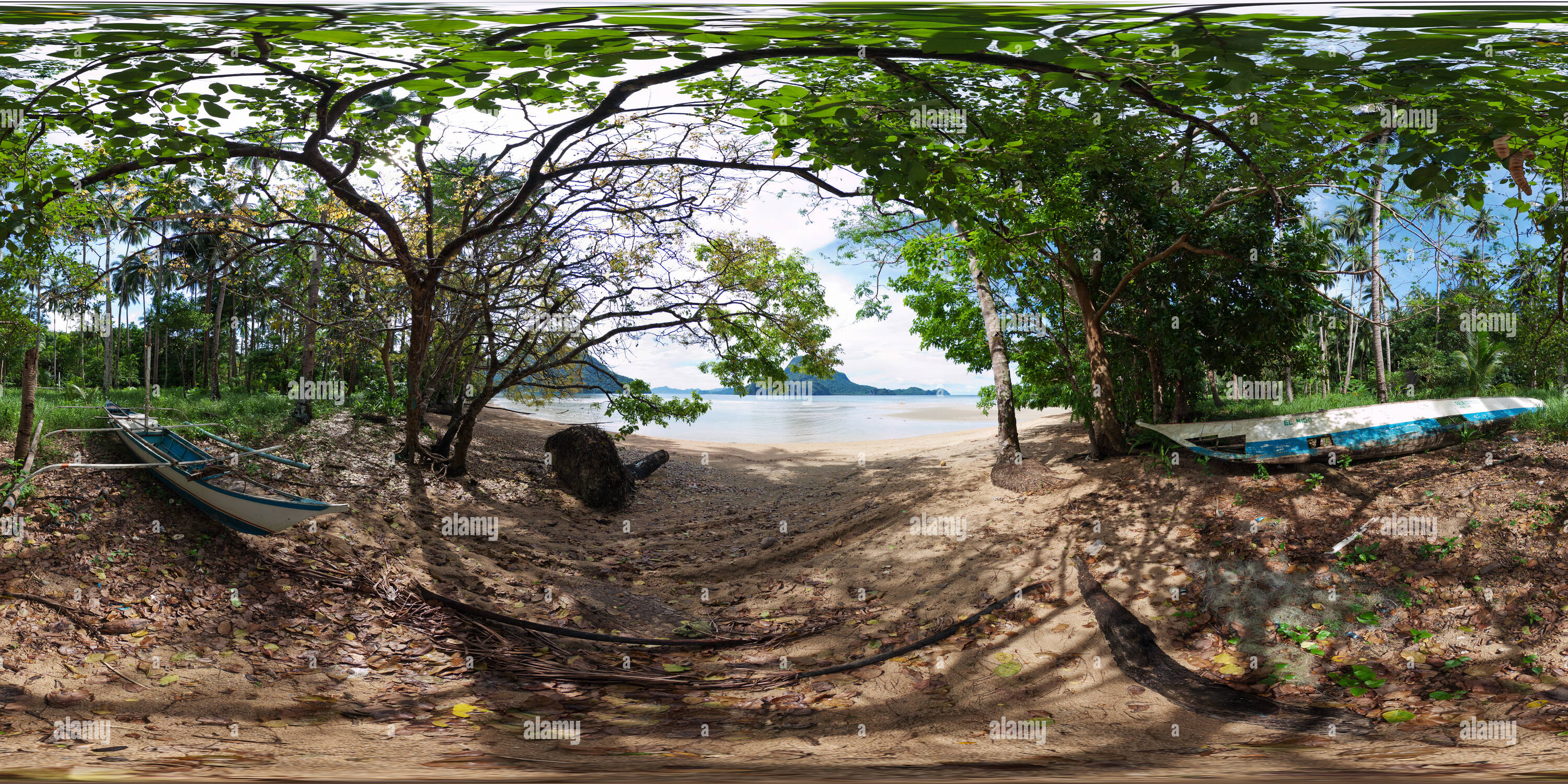 360° view of Old boats near El Nido's coastline, Palawan, Philippines ...